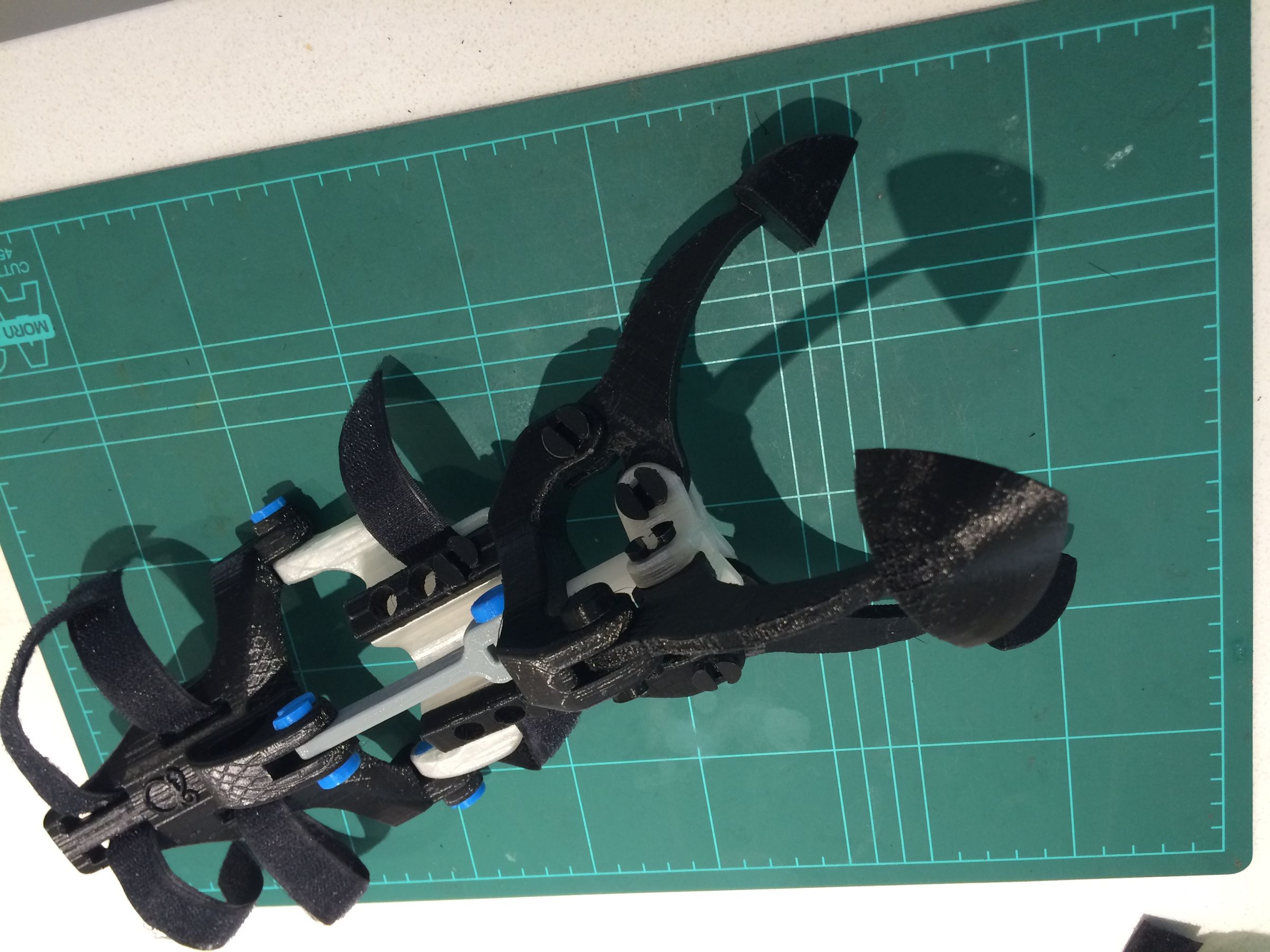 Black Ram Hand (Robotic/Prosthetic Hybrid) : 8 Steps (with Pictures ...