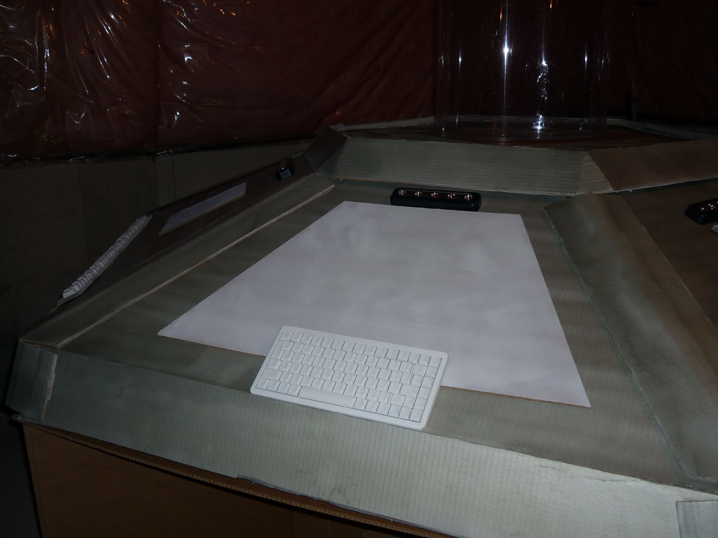 Doctor Who Tardis Cardboard Console : 8 Steps (with Pictures ...