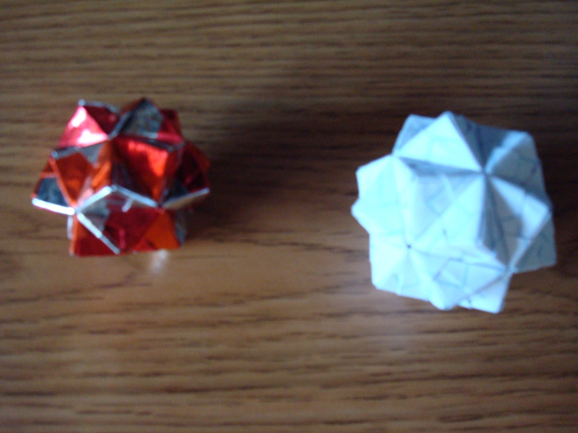 Modular Origami: Sonobe Polyhedra : 4 Steps (with Pictures) - Instructables