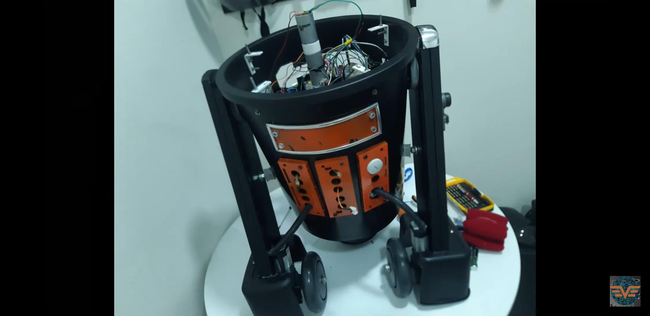 Homemade Real Size Astromech Droid : 5 Steps (with Pictures ...