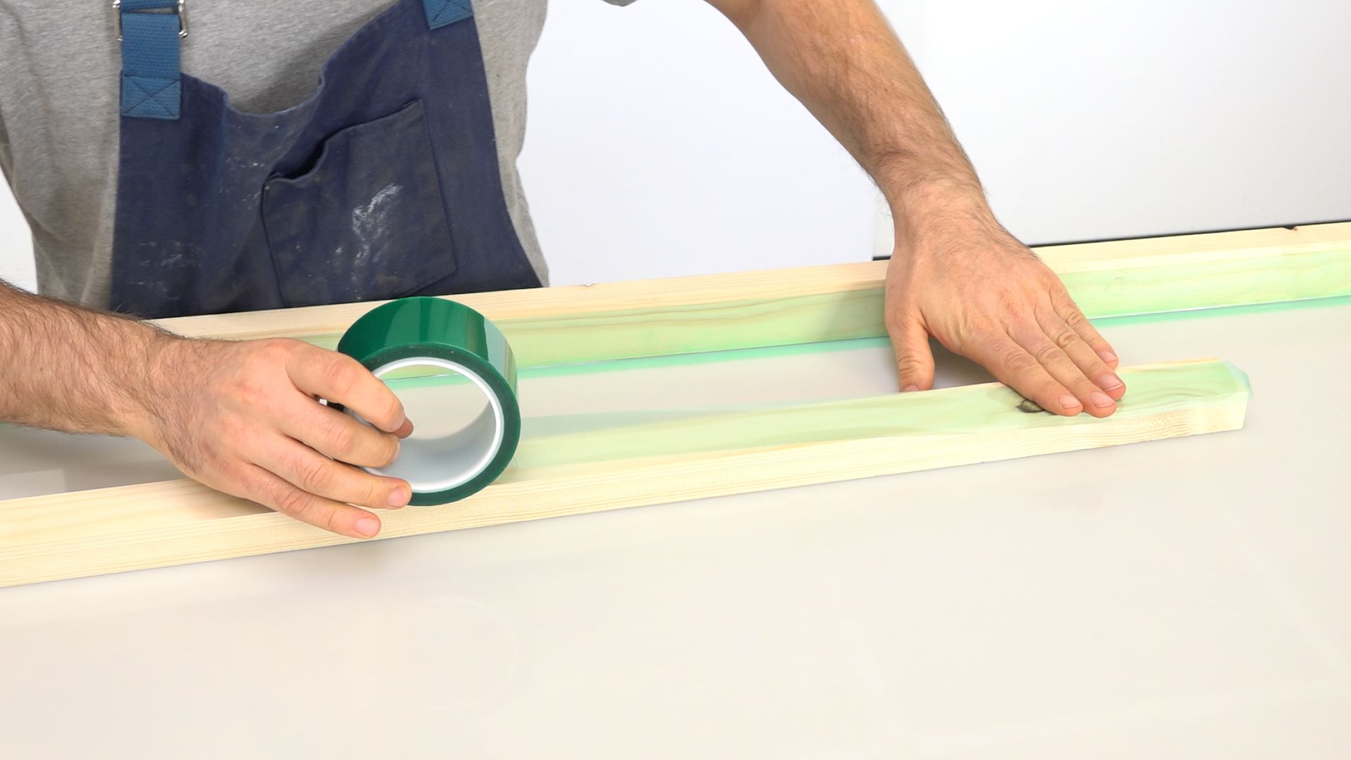 DIY RESIN PLANK TABLE - How to Make Your Own Using GlassCast® 3 Clear ...