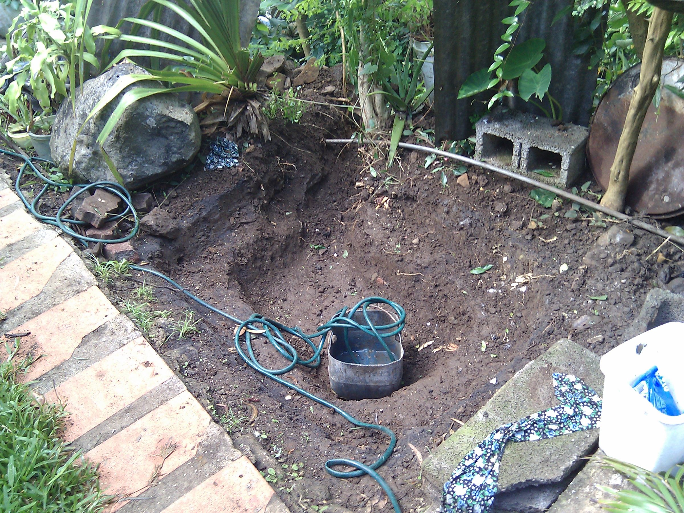 Concrete Pond : 9 Steps (with Pictures) - Instructables