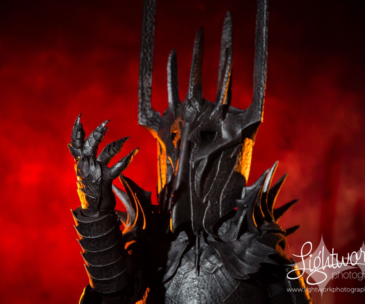 Epic Sauron Costume : 14 Steps (with Pictures) - Instructables