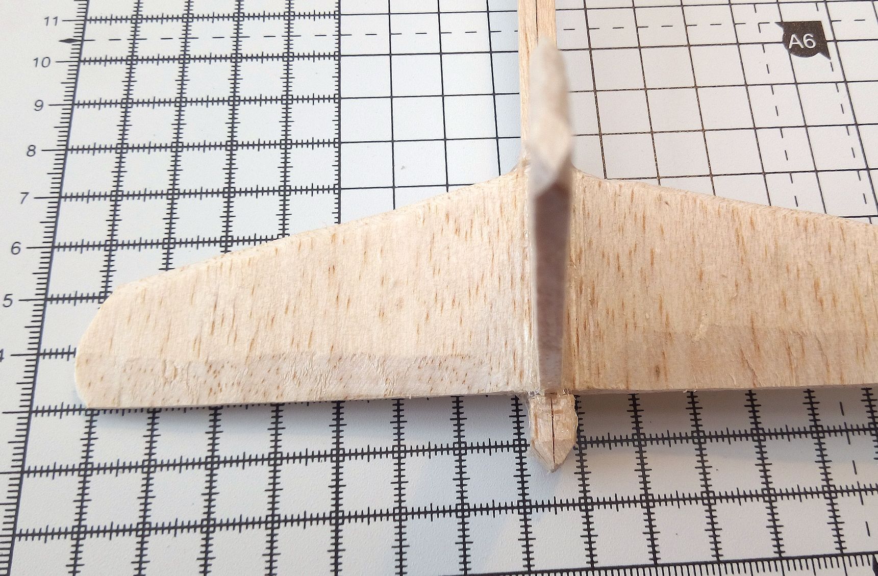Easy Balsa Glider : 9 Steps (with Pictures) - Instructables