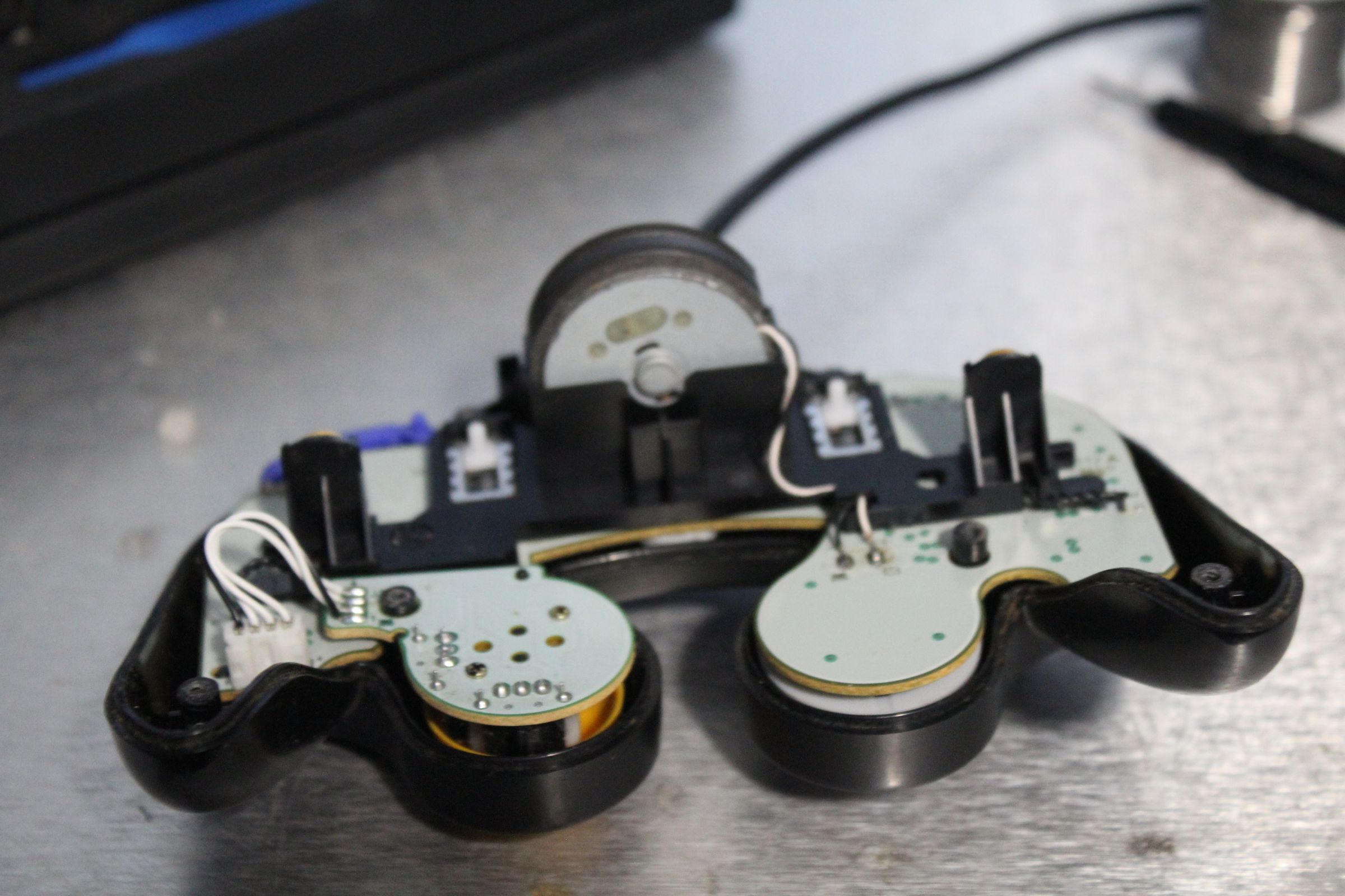 Gamecube Controller LED Mod : 8 Steps (with Pictures) - Instructables