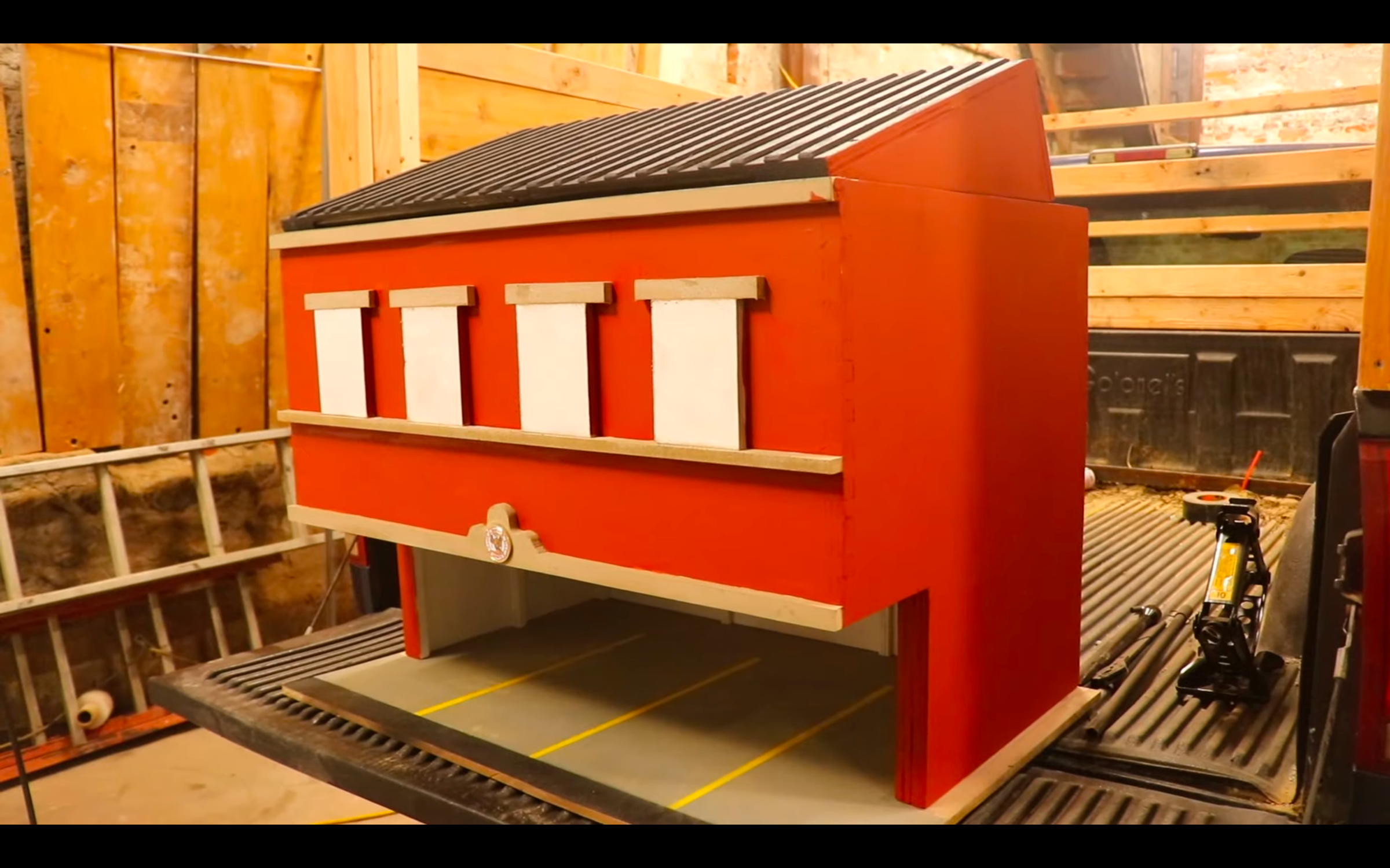 Firehouse Toy Chest for Pre-School Classroom : 5 Steps - Instructables
