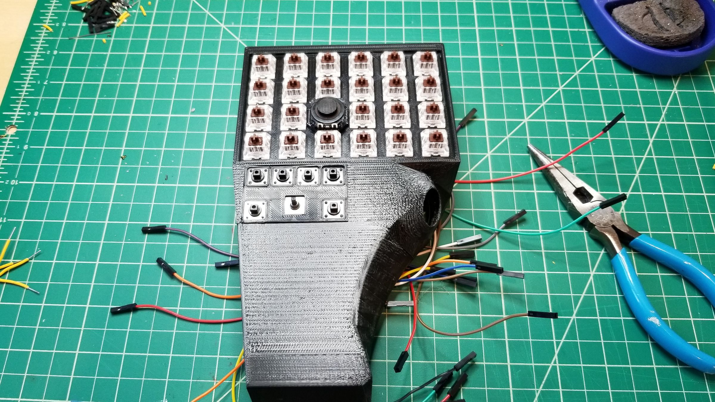 Building the Overkill Control Box, by Ian Hillway : 25 Steps (with ...