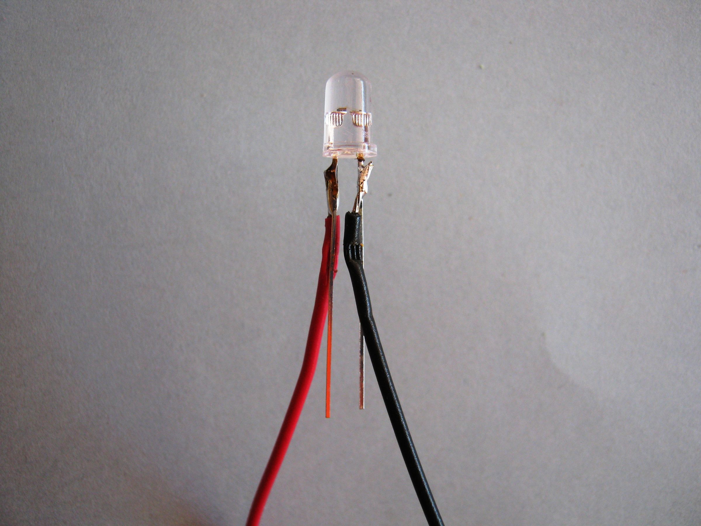 The Marvelous LED HypnoFrog : 9 Steps - Instructables
