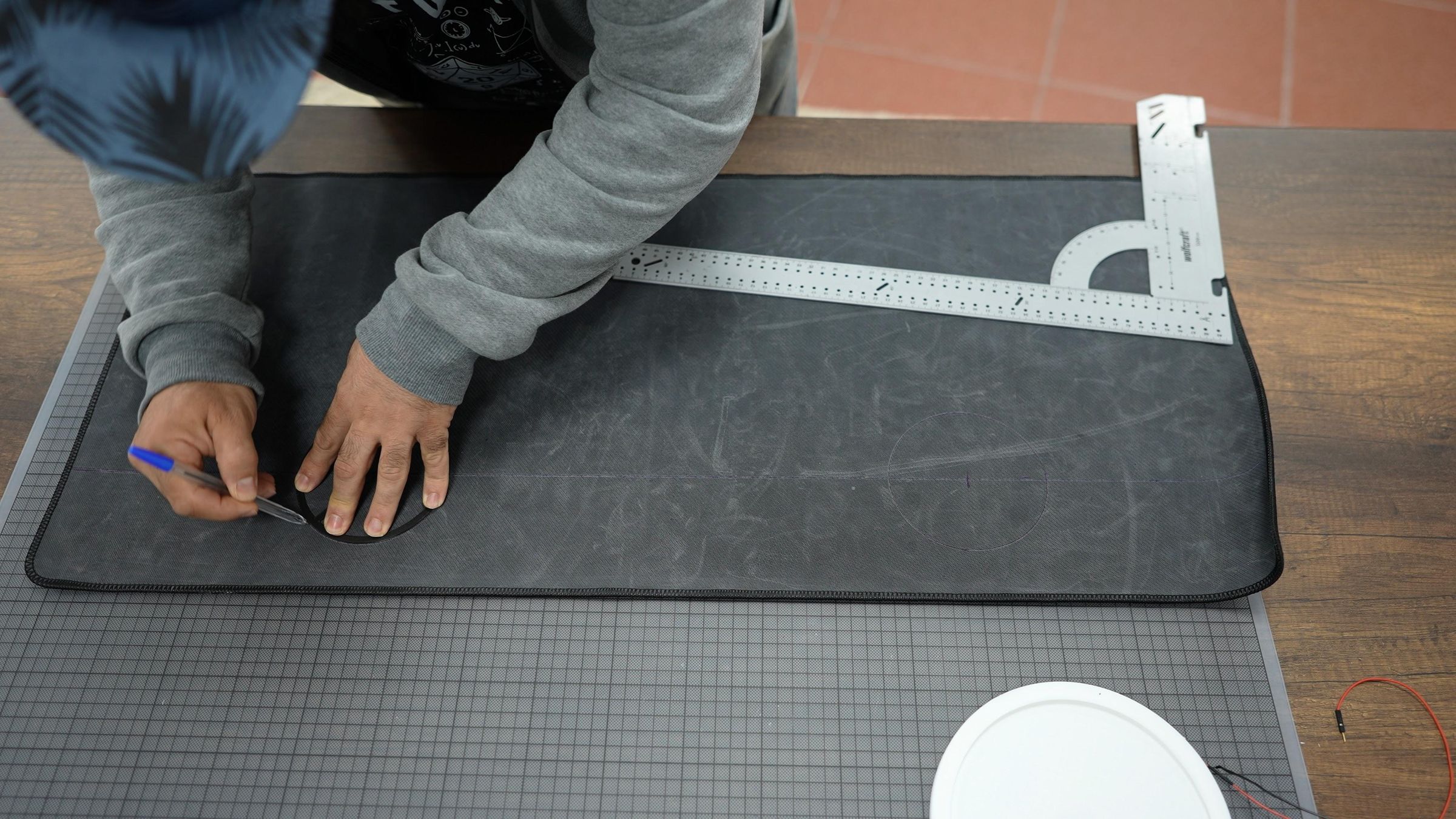 Desk Mat to MIDI Drums : 10 Steps (with Pictures) - Instructables