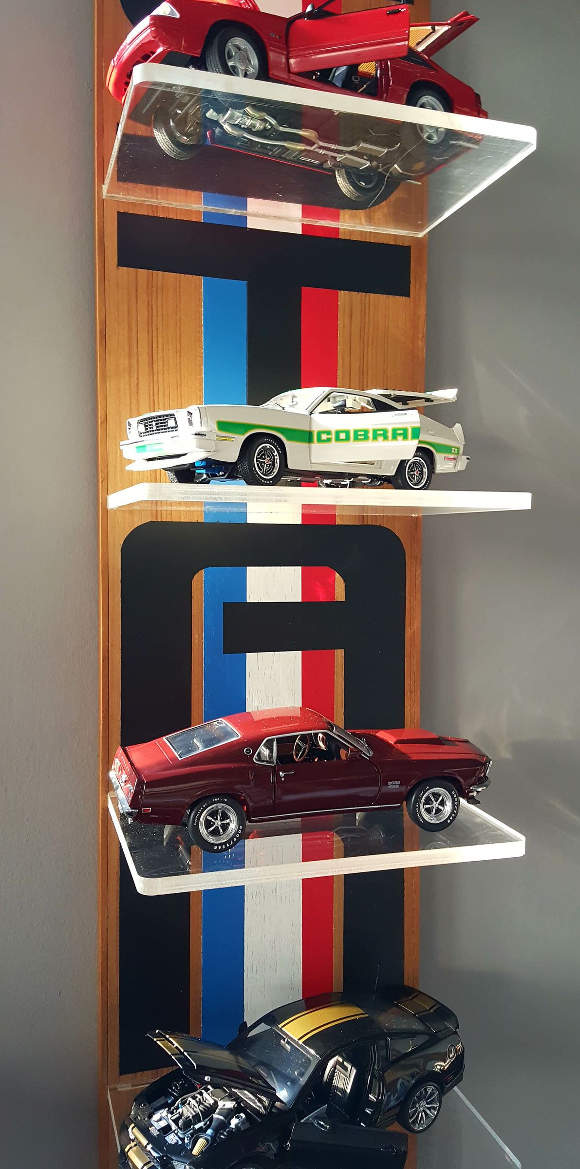 MUSTANGs Shelf : 3 Steps (with Pictures) - Instructables