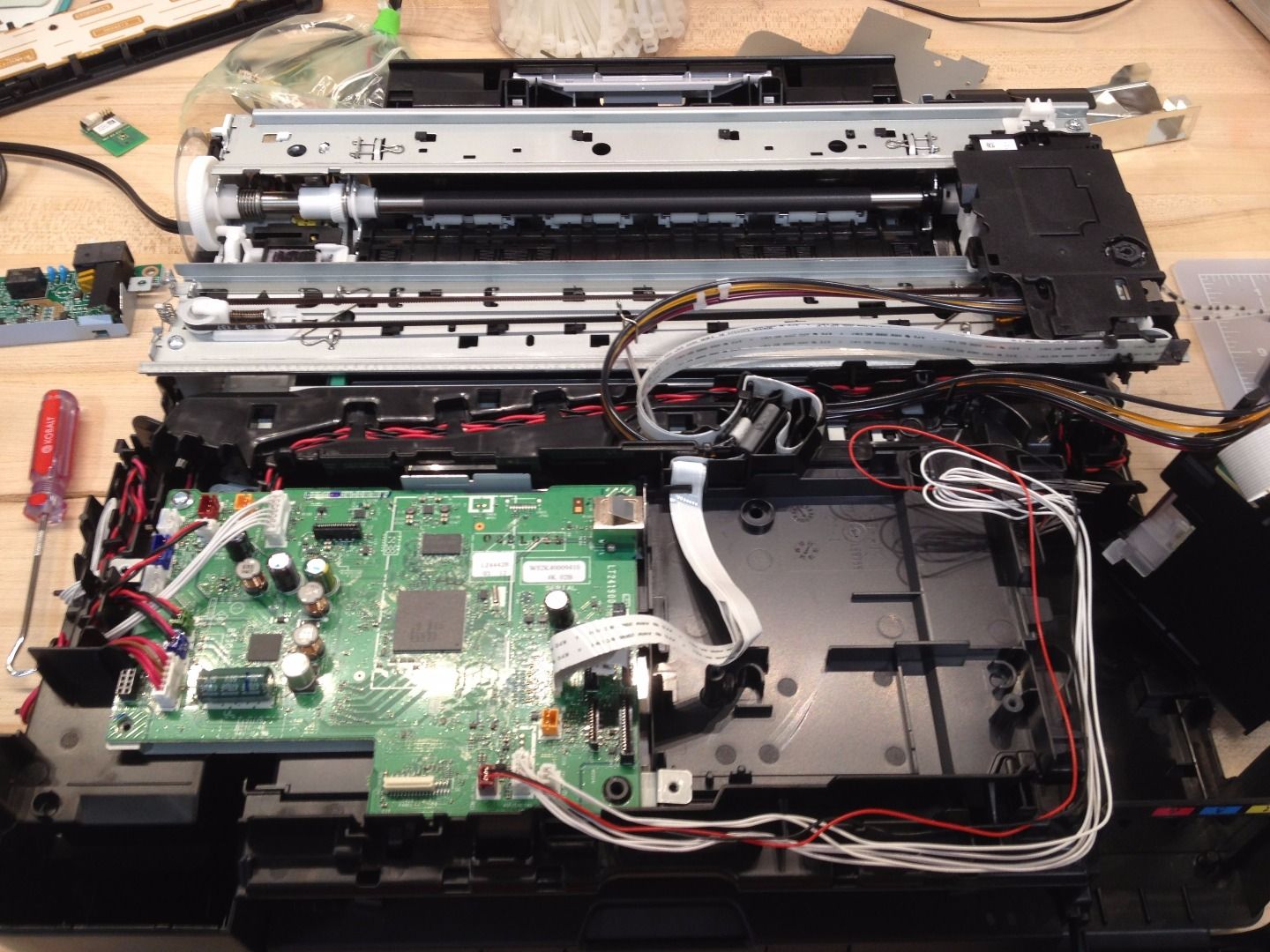 Disassembling a Brother MFC-J450DW Printer : 31 Steps - Instructables