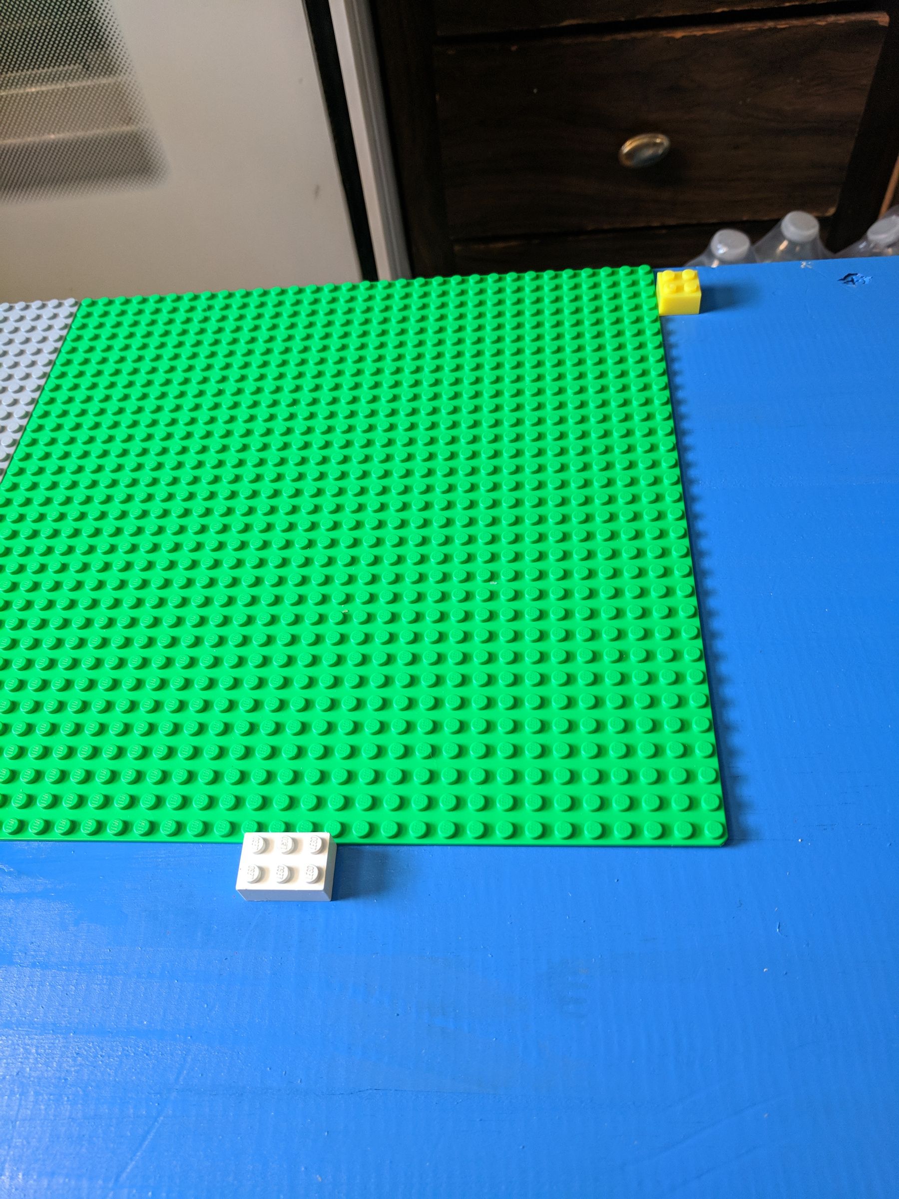 Corner Lego Table : 10 Steps (with Pictures) - Instructables