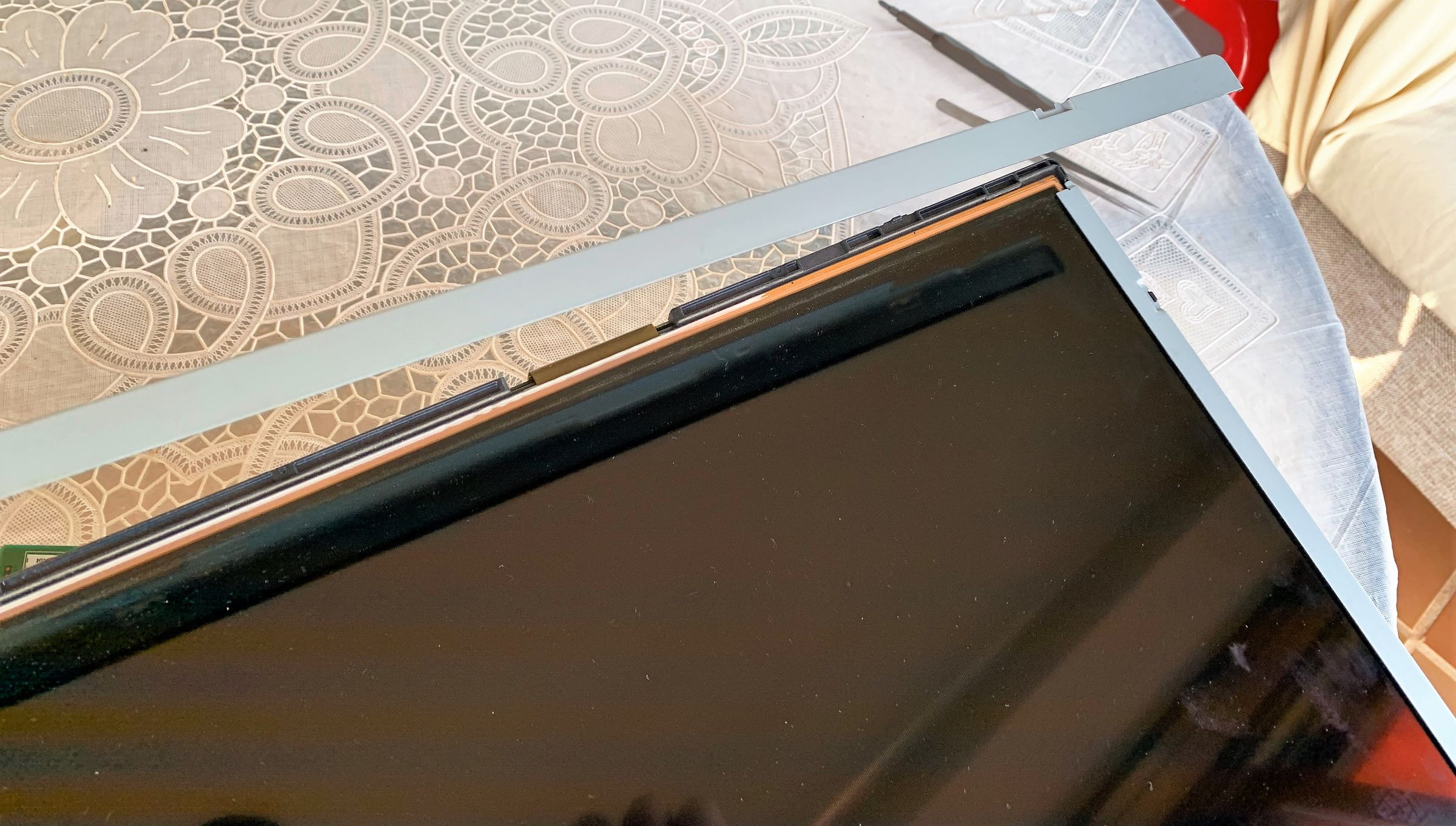 LG 32 TV Repair (Led Strips Change) : 5 Steps (with Pictures ...