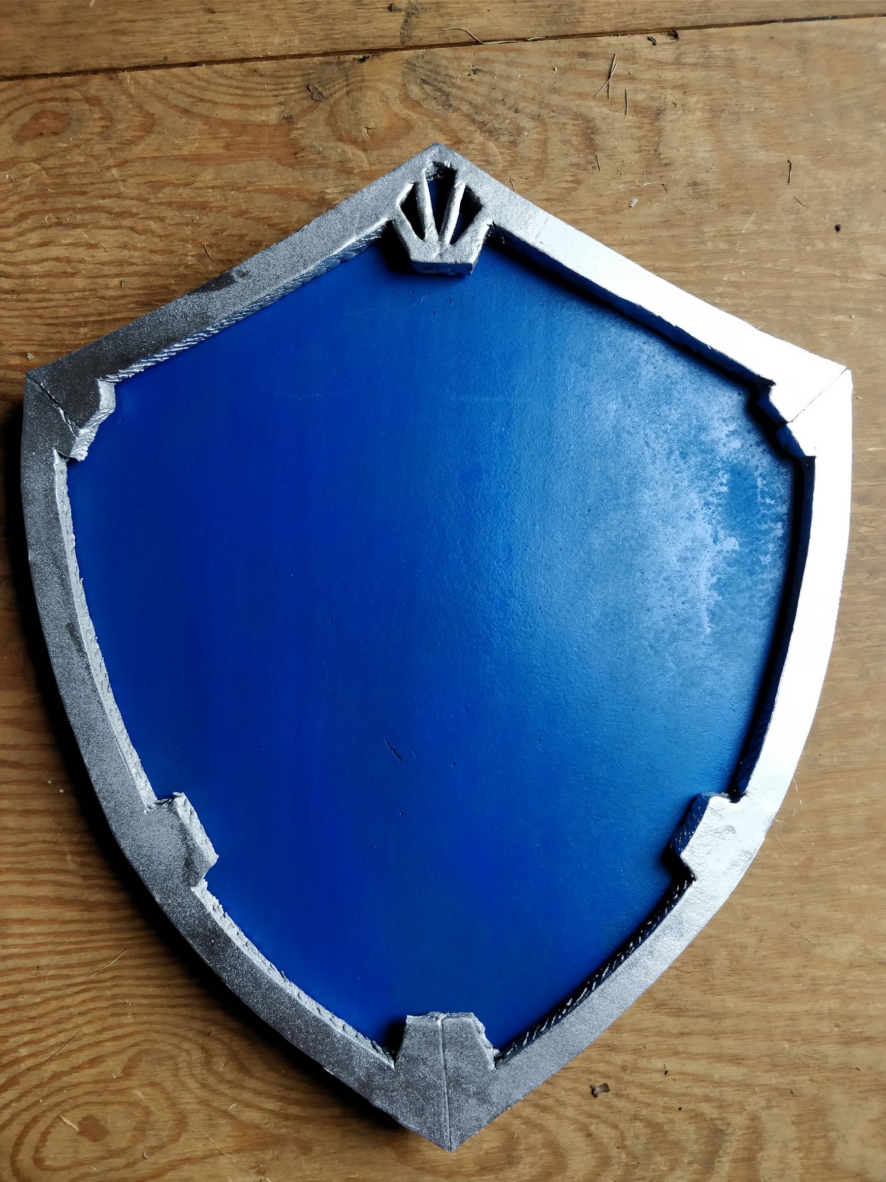 Legend of Zelda Hylian Shield : 7 Steps (with Pictures) - Instructables