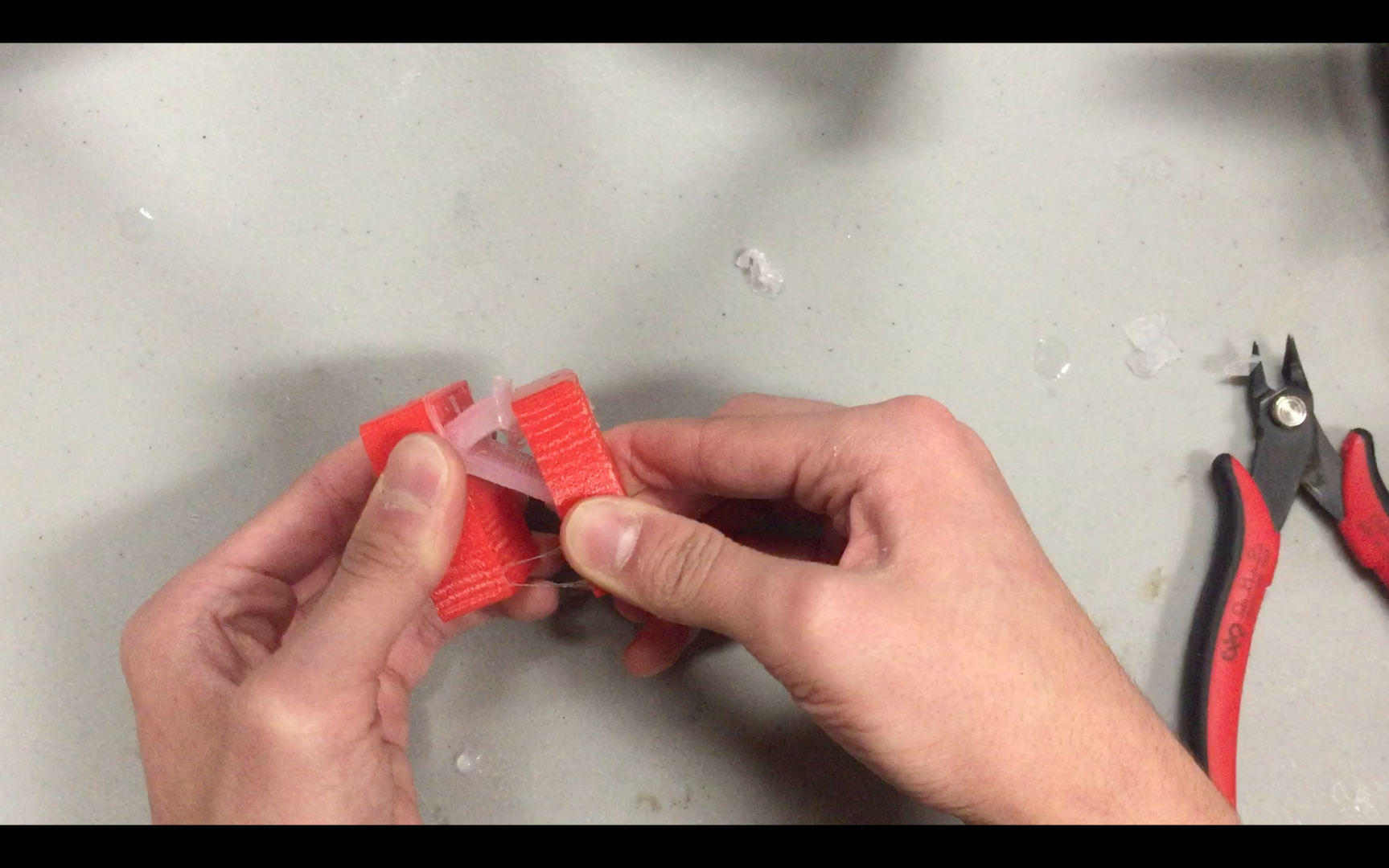 The Crawli - a Simple Walking Soft Robot : 5 Steps - Instructables