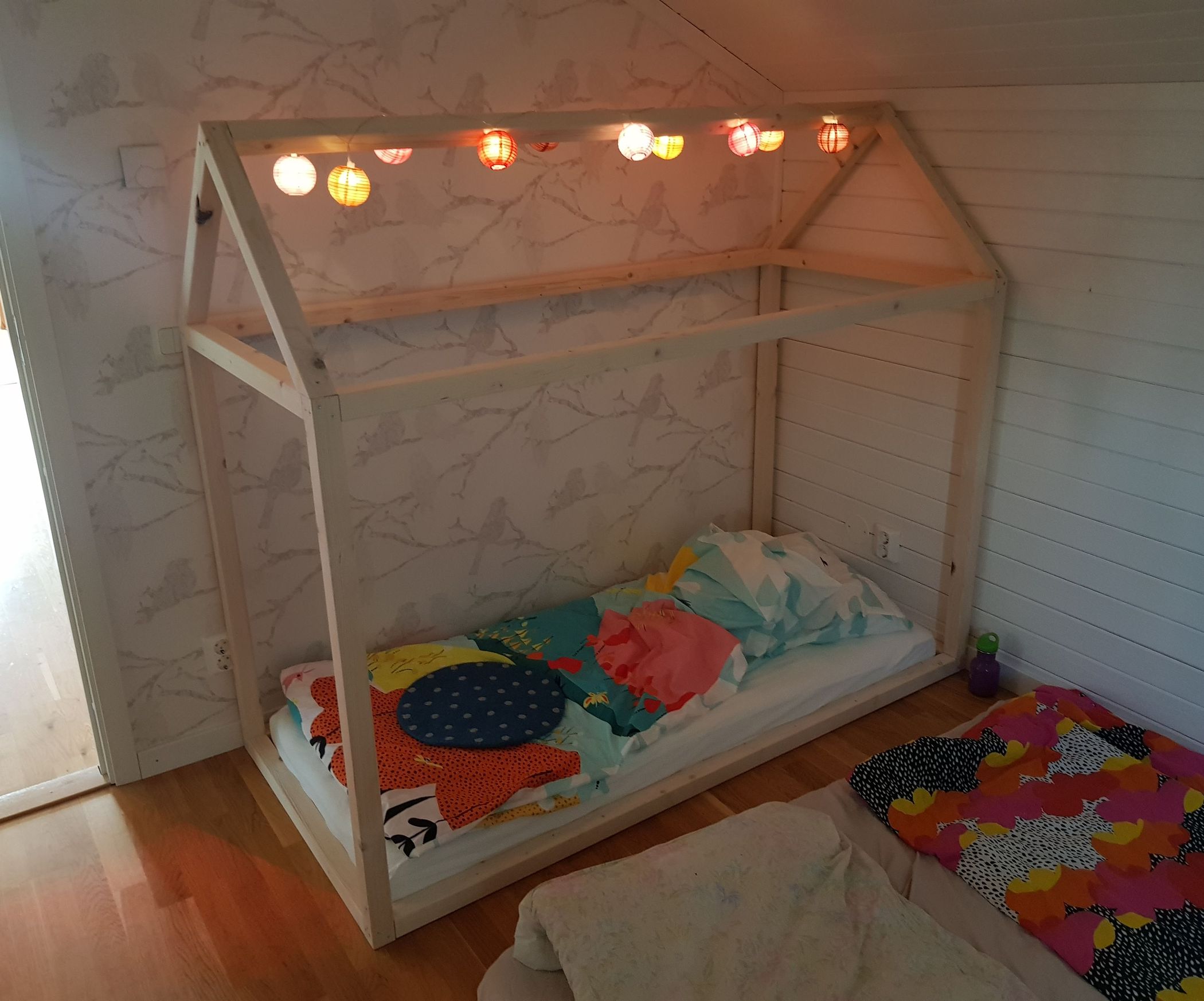 Kids (house) Bed Frame : 4 Steps (with Pictures) - Instructables