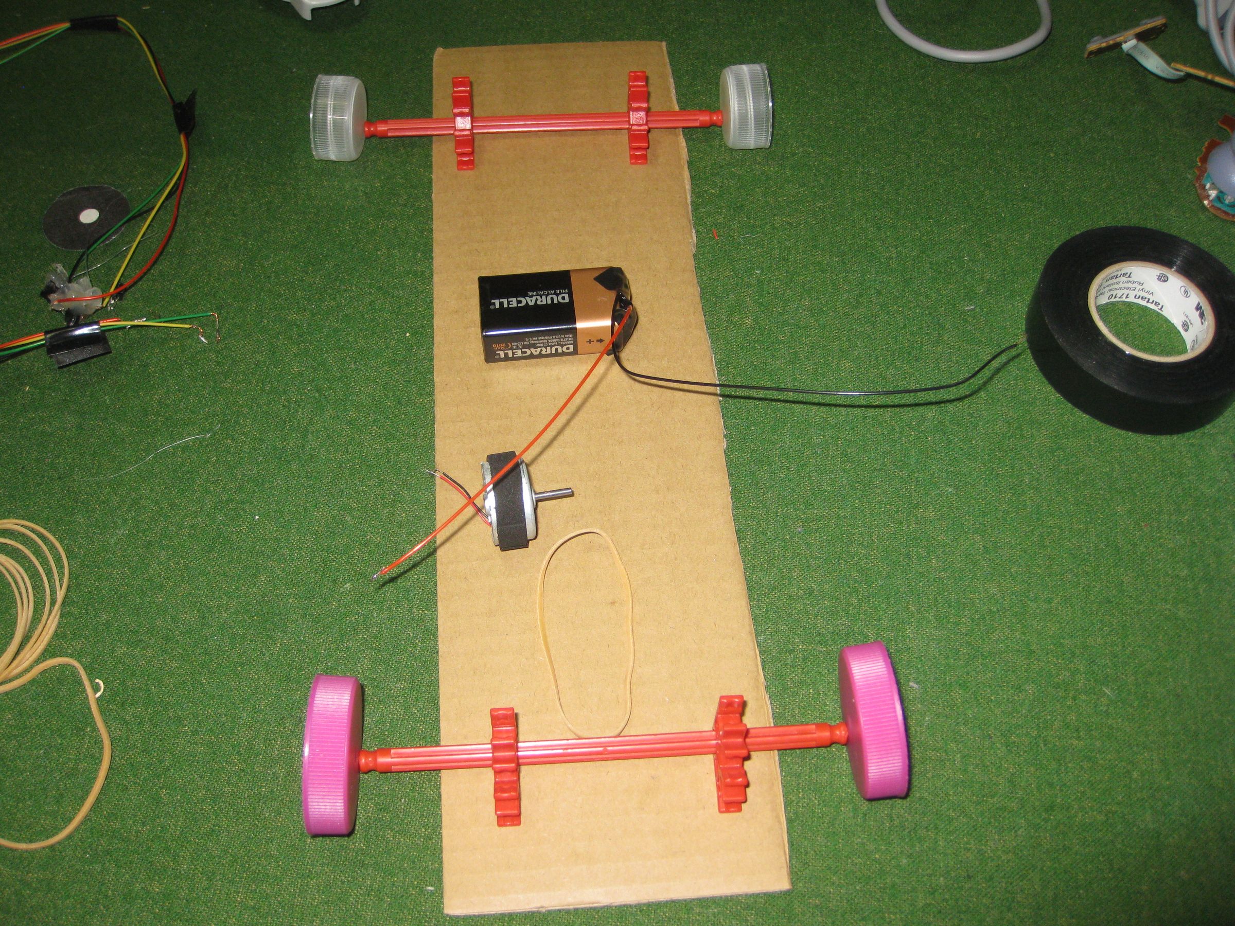 Two Simple Robots With 1 DC Motor (No Soldering) - Instructables