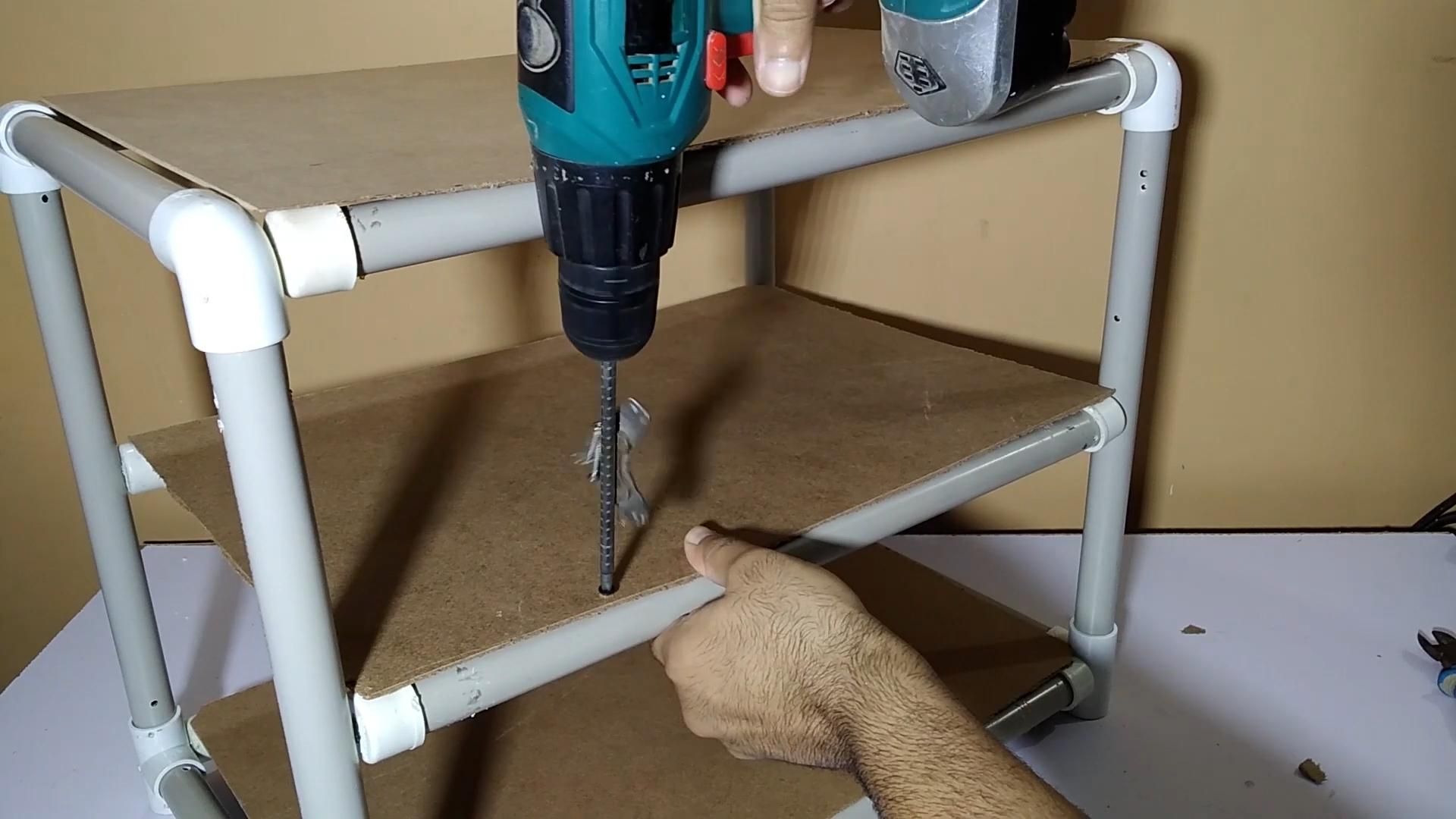 How to Make Shoes Stand With PVC Pipes : 4 Steps (with Pictures ...