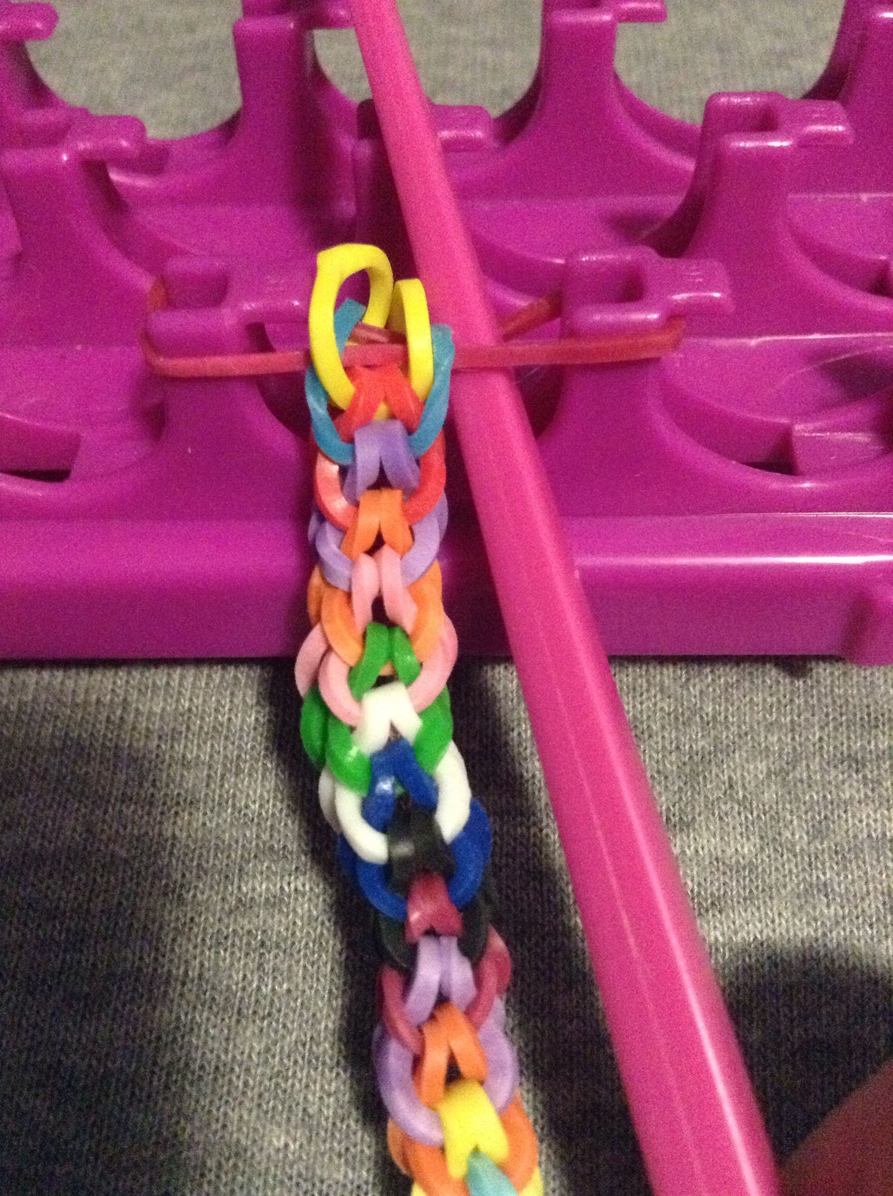 Inverted Fishtail Rainbow Loom Bracelet : 16 Steps - Instructables