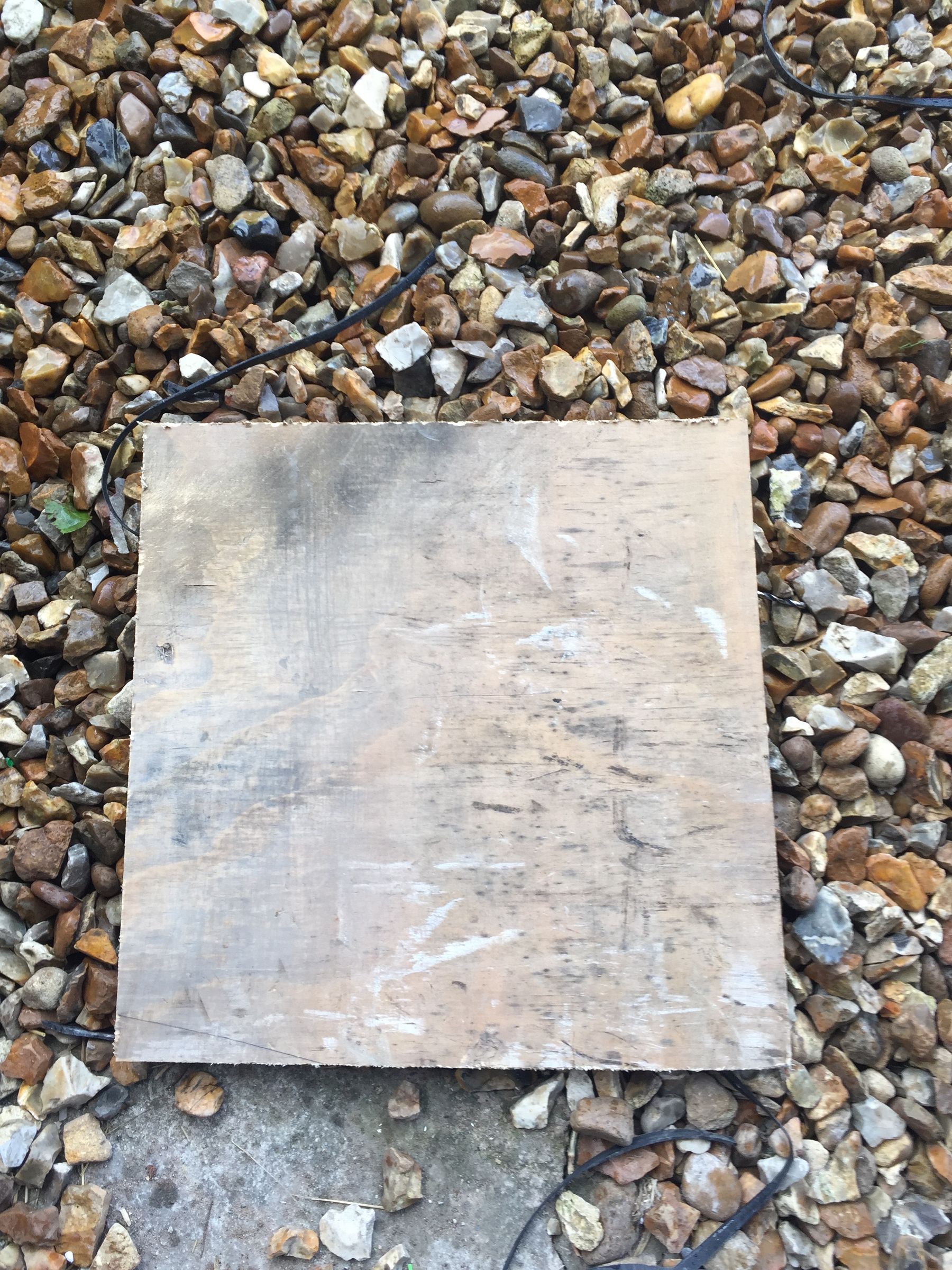 Diy Modern Bird Table : 10 Steps - Instructables