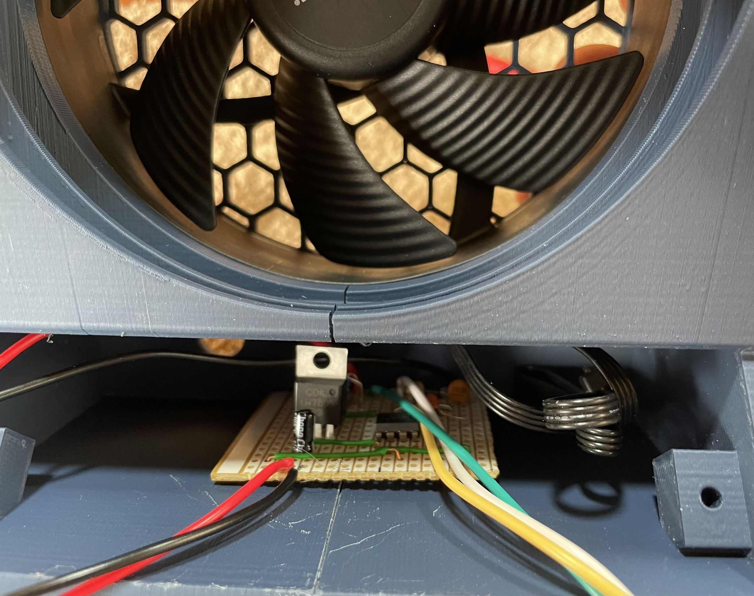 DIY 3D Printed Solder Fume Extractor and Filter : 6 Steps (with ...