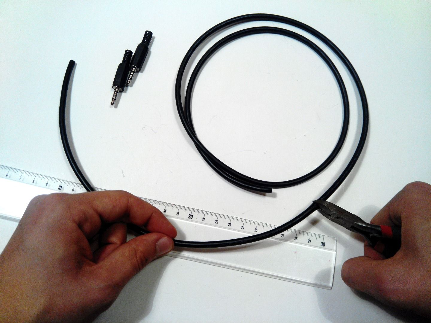 OscilloPhone: Use Your Smartphone As an Oscilloscope / Signal Generator ...