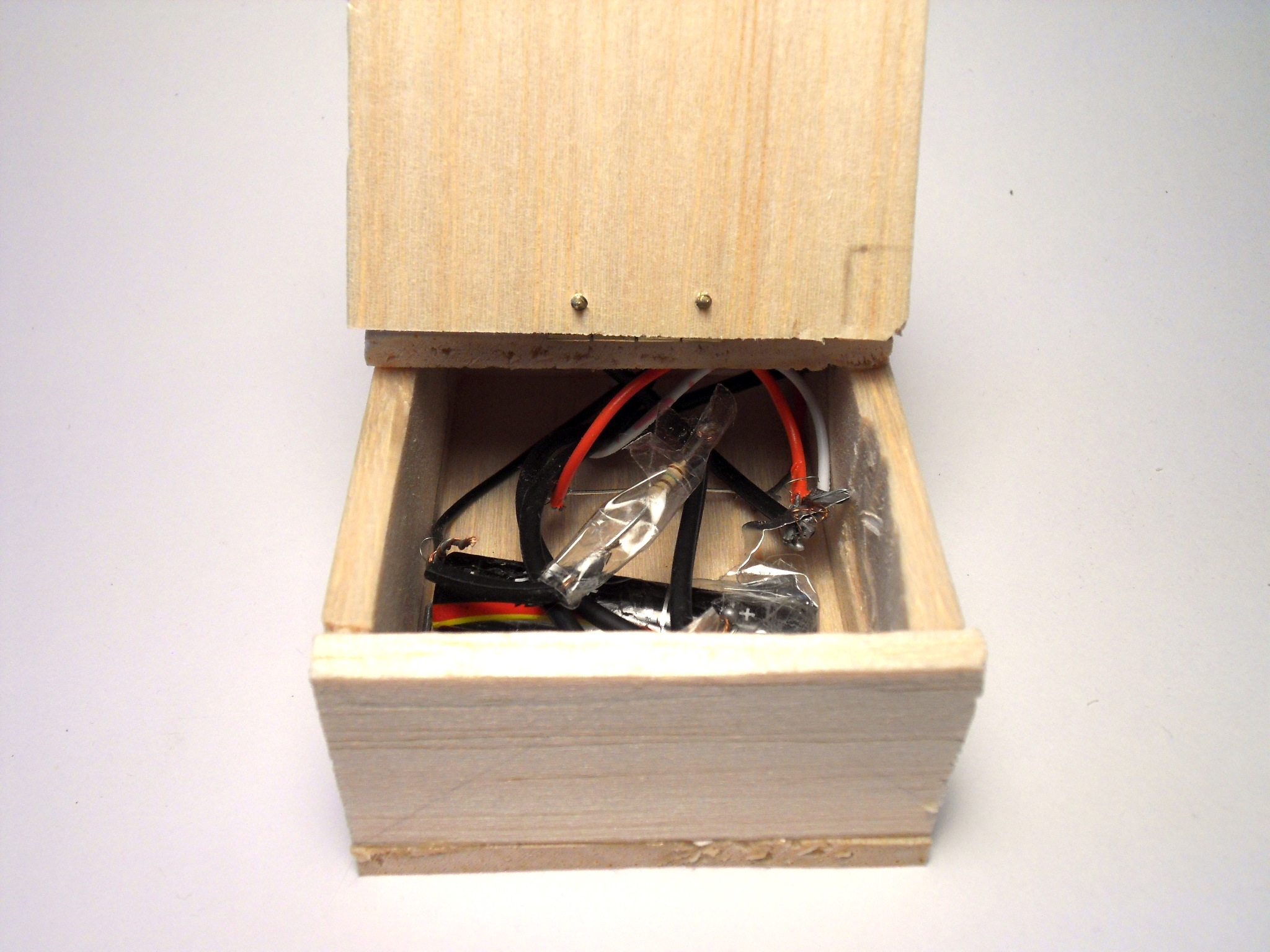 LED / Mini Lightbulb Tester : 7 Steps (with Pictures) - Instructables