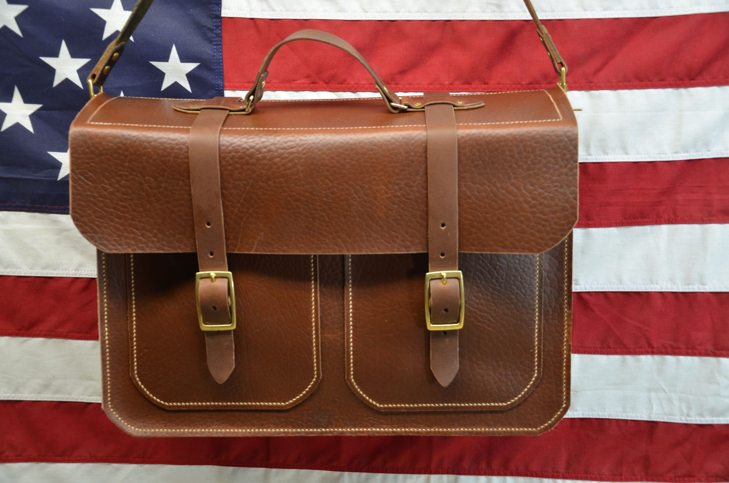 Handcrafted Leather Briefcase : 16 Steps (with Pictures) - Instructables