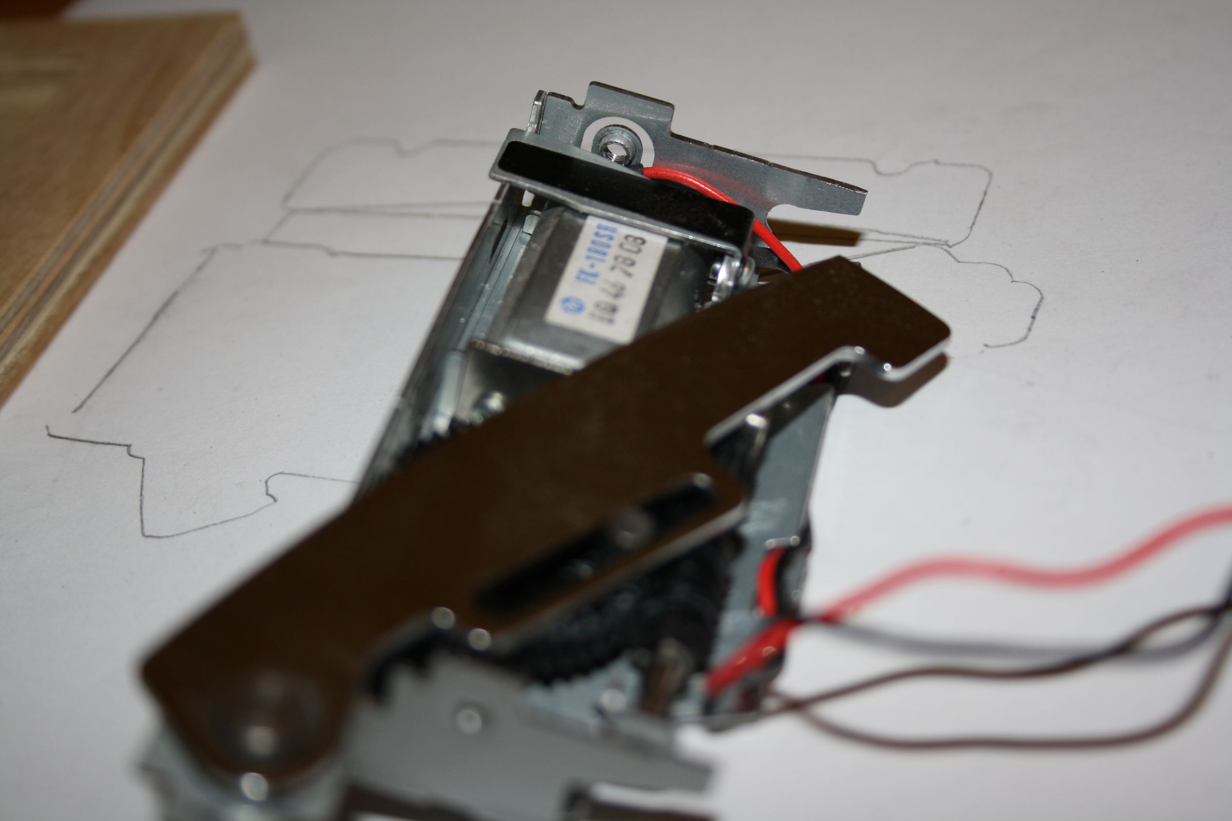 Table-Top Scissors | the Cutting Edge of Technology! : 17 Steps (with ...