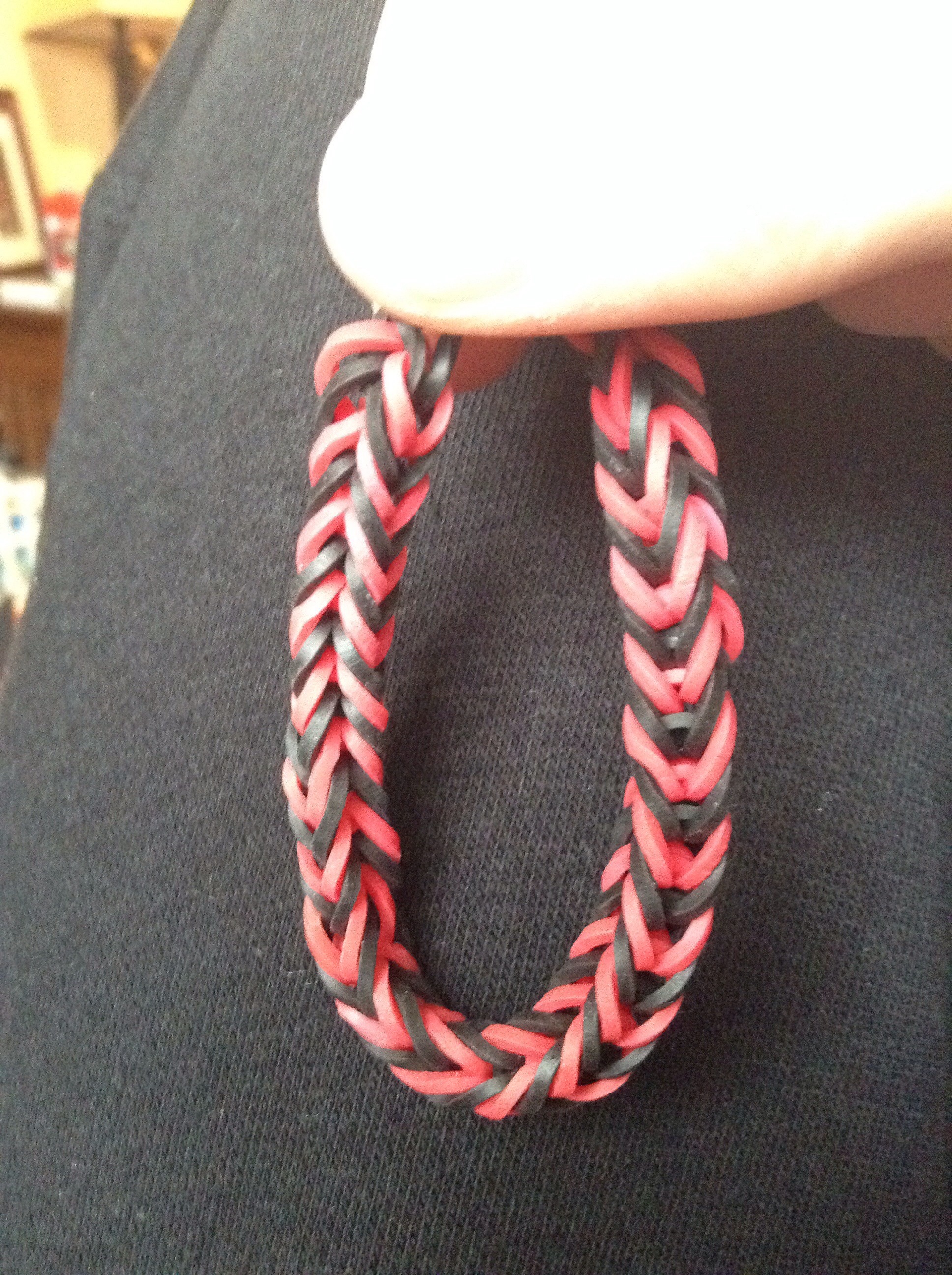 Rainbow Loom Fishtail : 7 Steps - Instructables