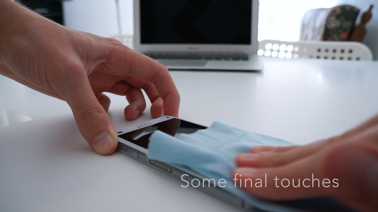 How to Replace a Tempered Glass Screen Protector? : 3 Steps - Instructables