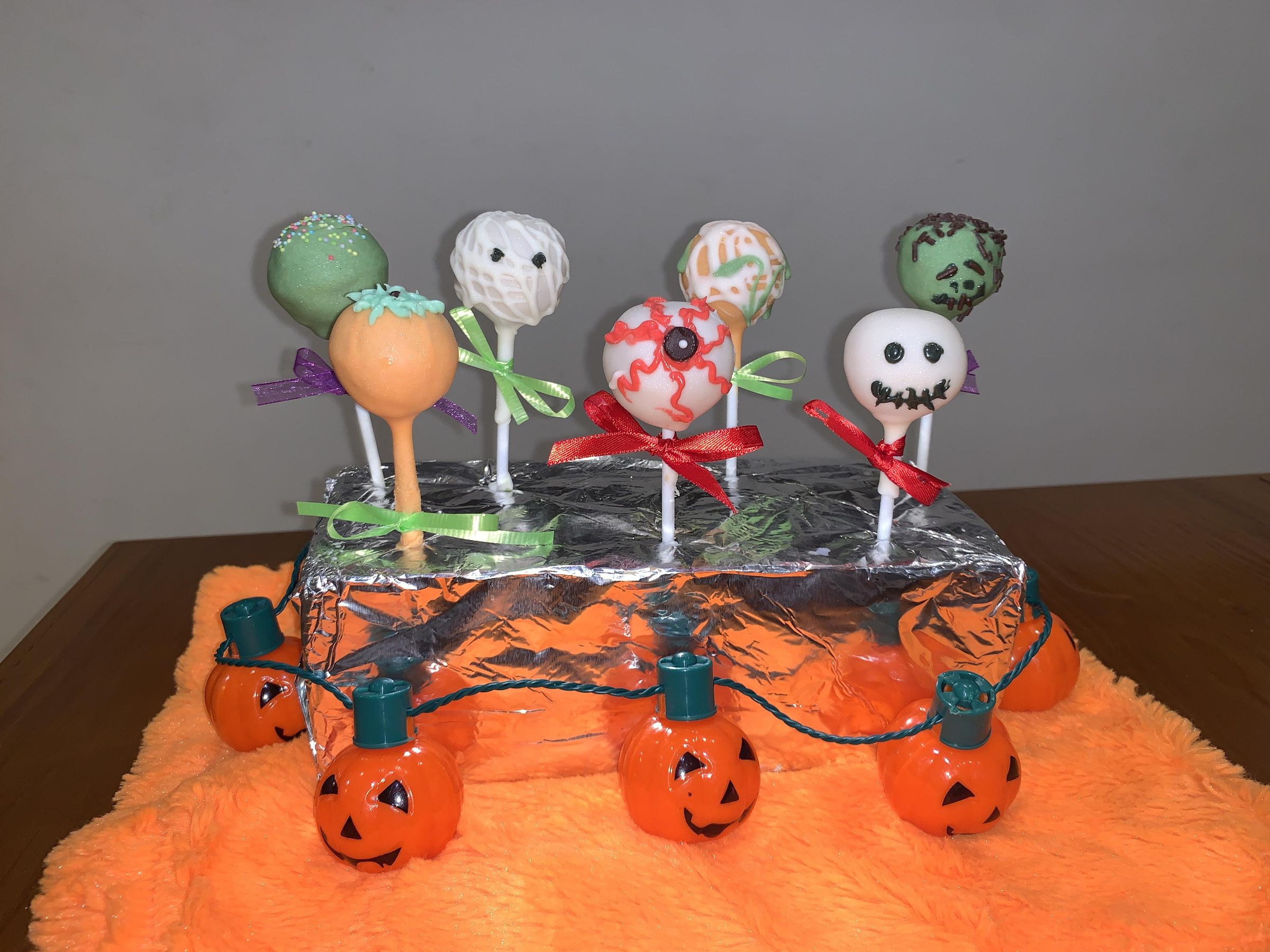 Spooky Cake-Pops : 10 Steps (with Pictures) - Instructables