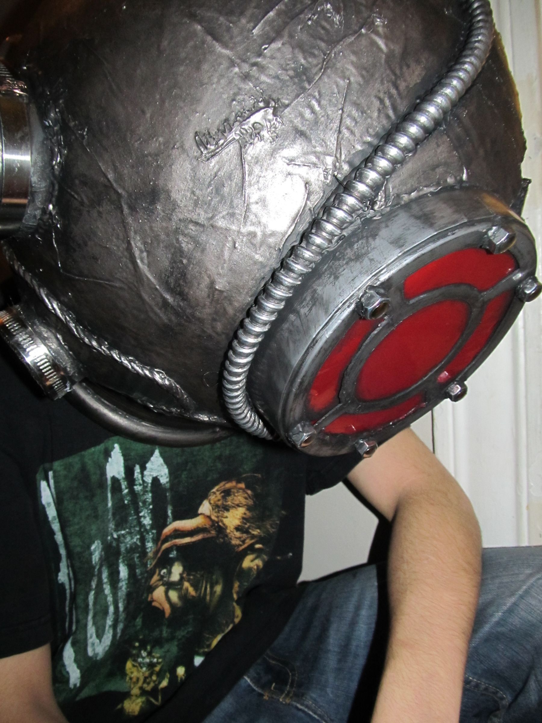 How To: Big Sister, Bioshock 2 Helmet/Lamp : 14 Steps (with Pictures ...