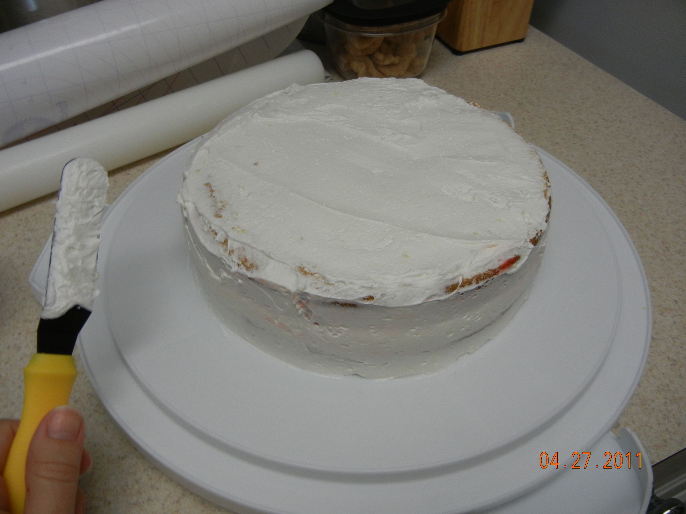 Basic Fondant Cake : 5 Steps (with Pictures) - Instructables