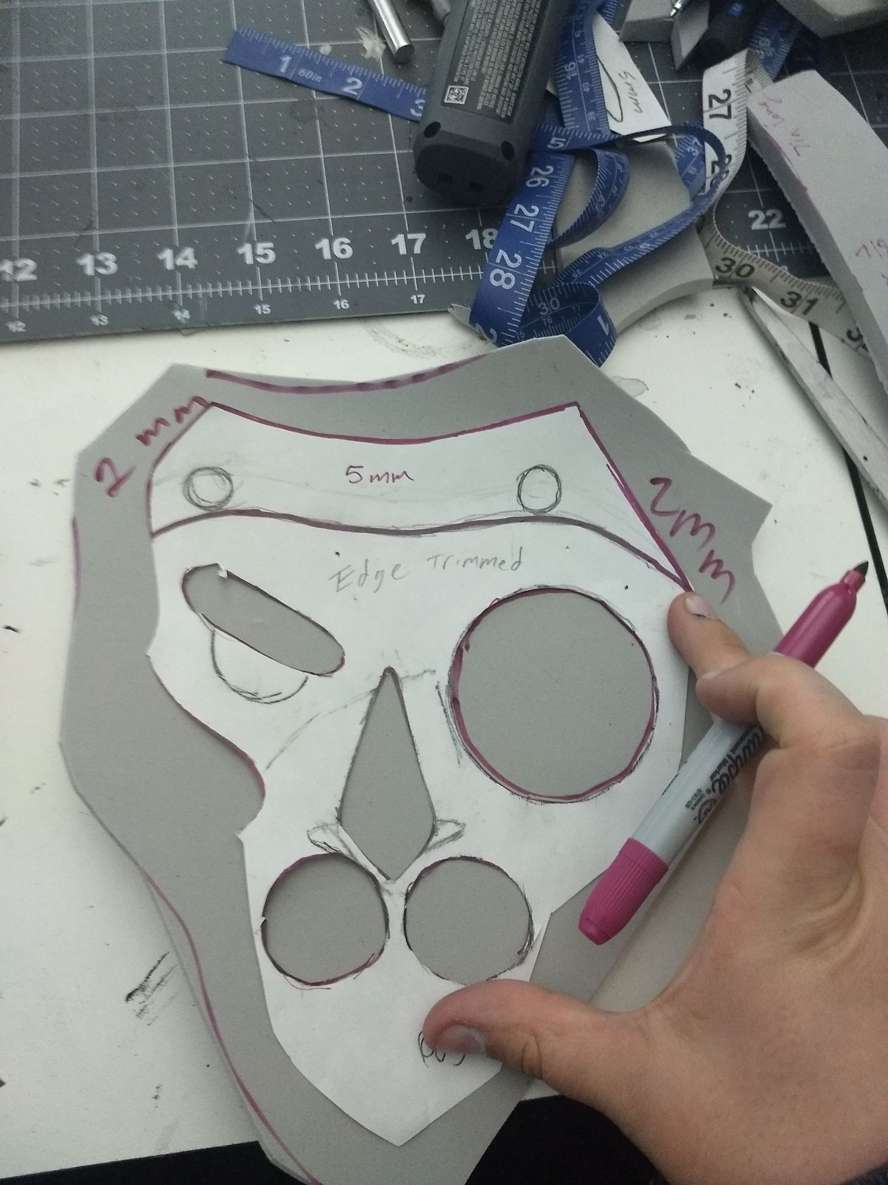Borderlands 3 Tiny Tina Mask : 7 Steps (with Pictures) - Instructables