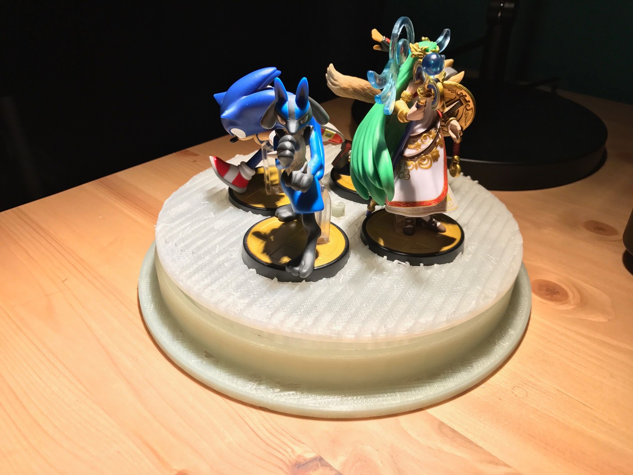 Rotating Amiibo Stand : 6 Steps (with Pictures) - Instructables