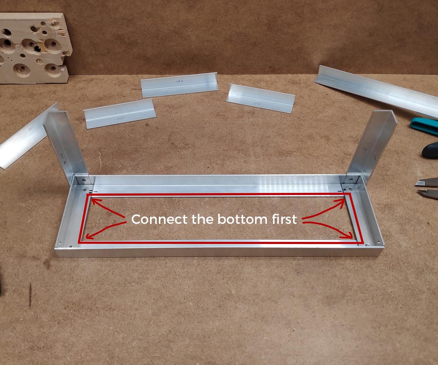 DIY 200W Indoor Light W/ Sturdy Aluminum Frame : 5 Steps (with Pictures ...