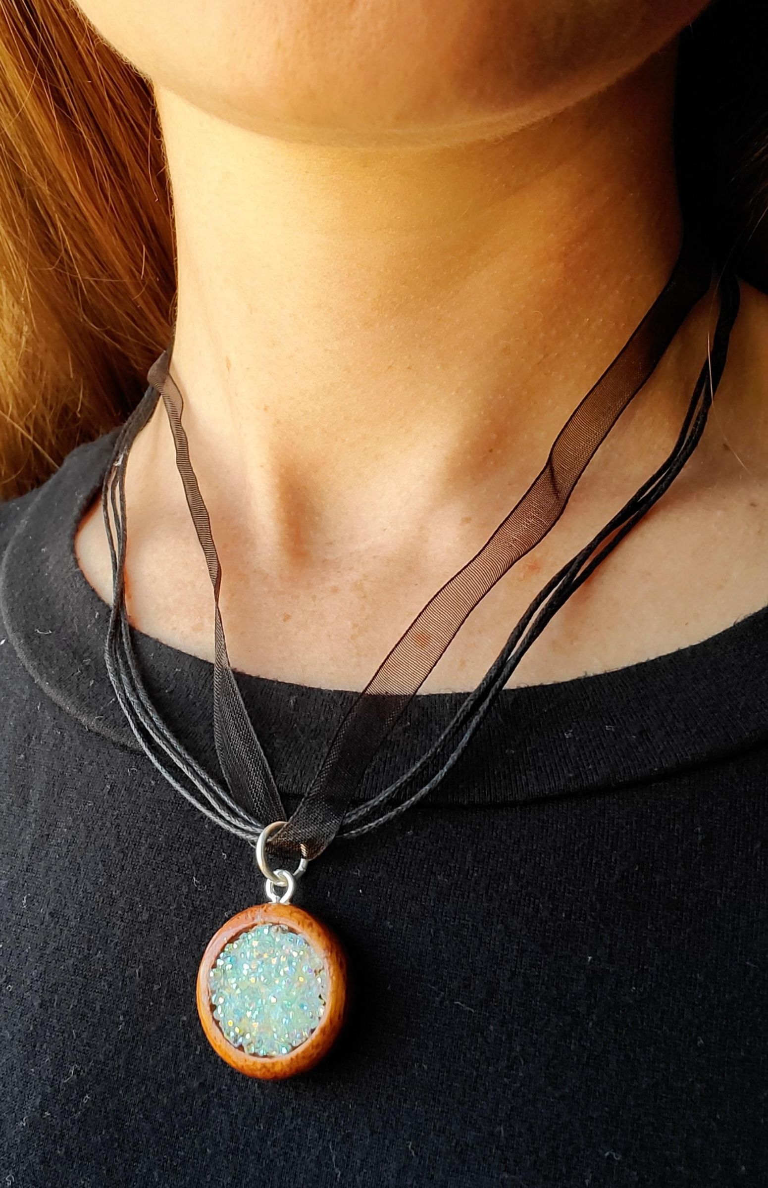 Rainbow Rhinestone Pendant : 7 Steps (with Pictures) - Instructables