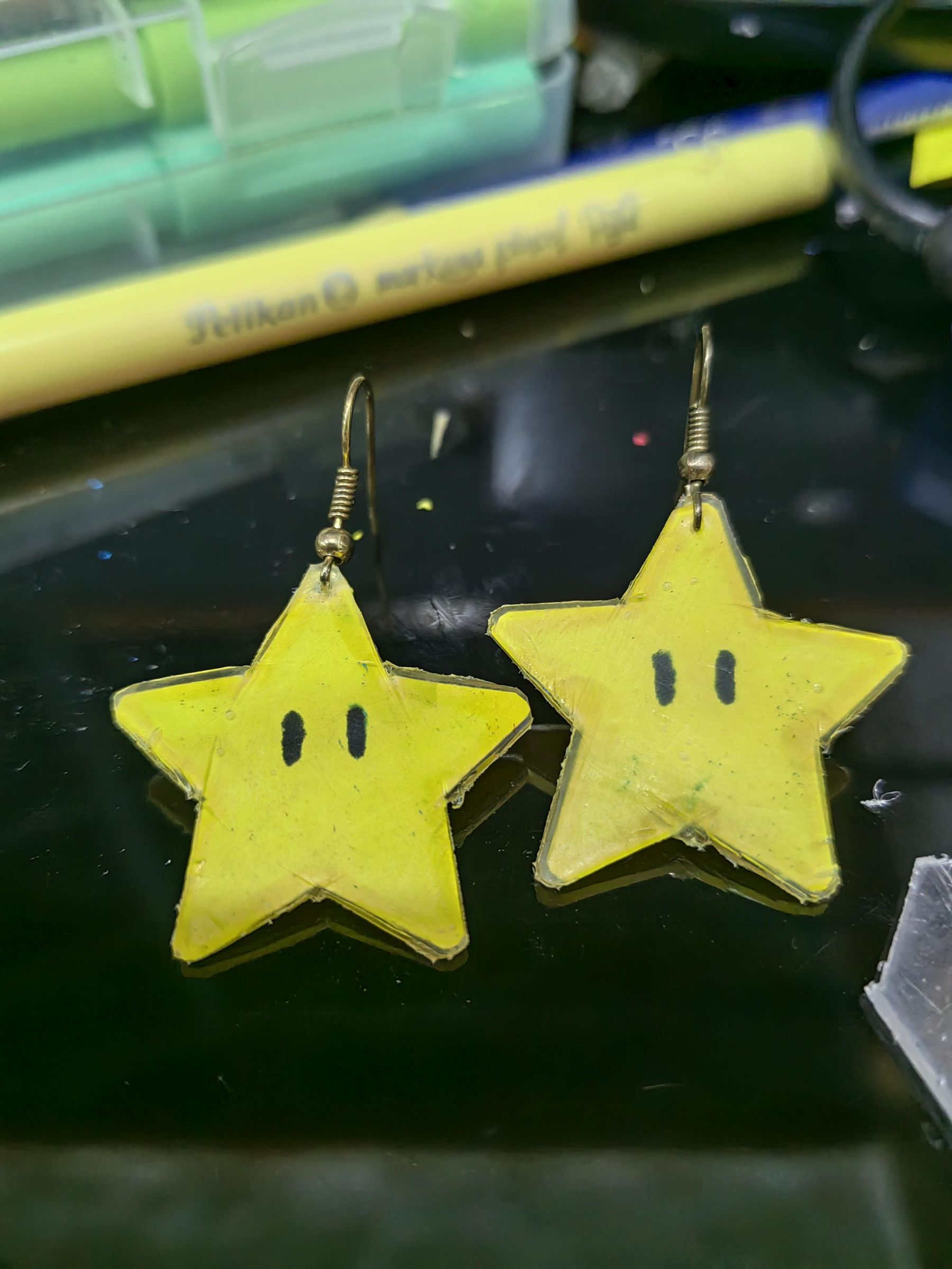 Super Mario Star Earrings : 6 Steps - Instructables