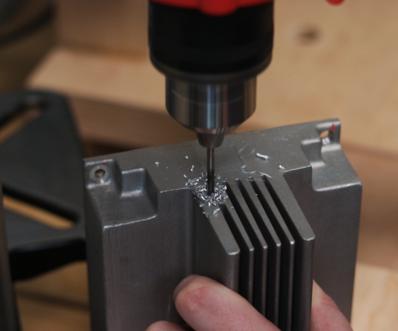 DIY FLOODLIGHT W/AC LEDs (+EFFICIENCY VS DC LEDs) : 21 Steps (with ...