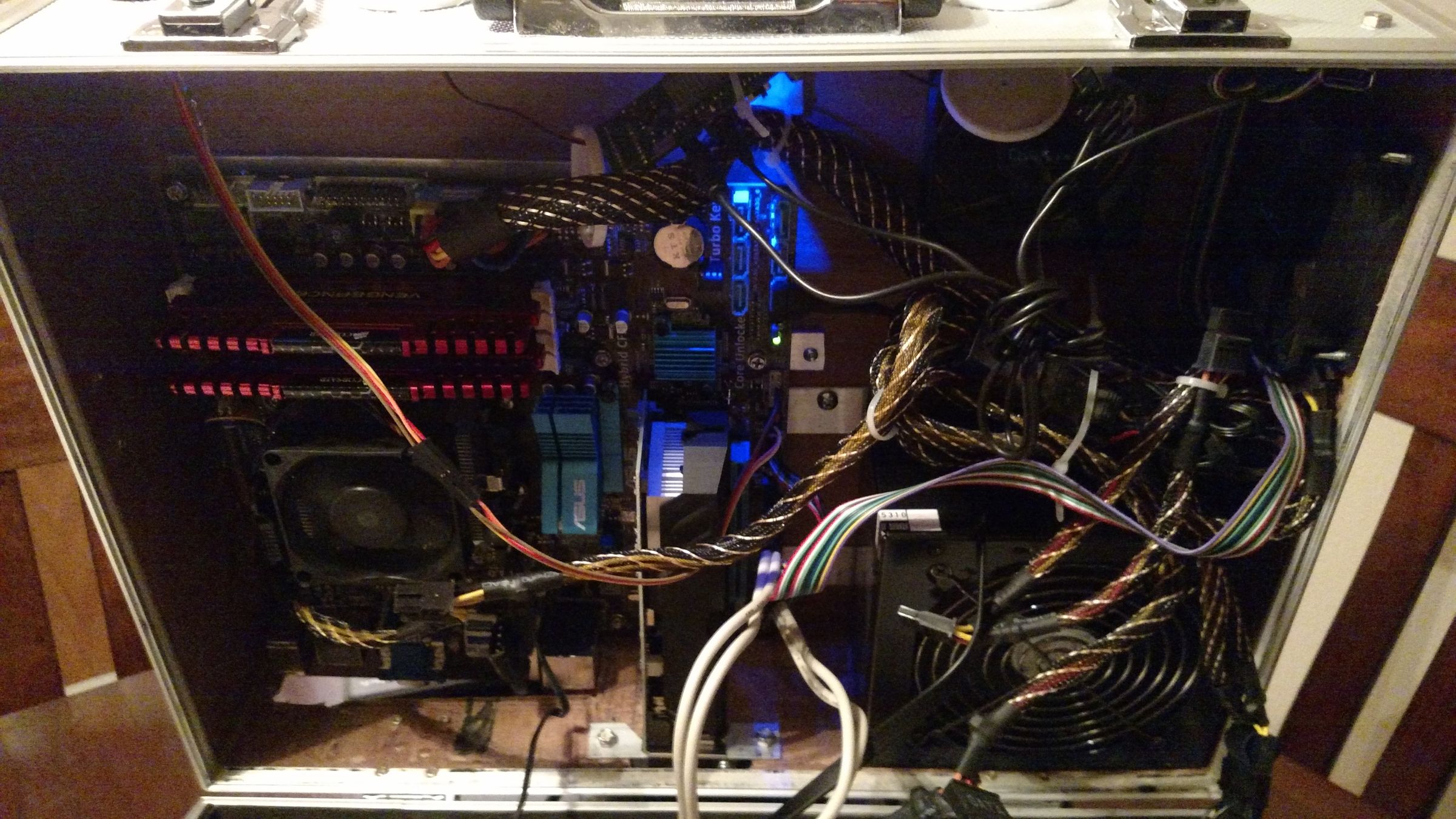 All-in-one PC Build (Luggable PC) : 8 Steps (with Pictures) - Instructables