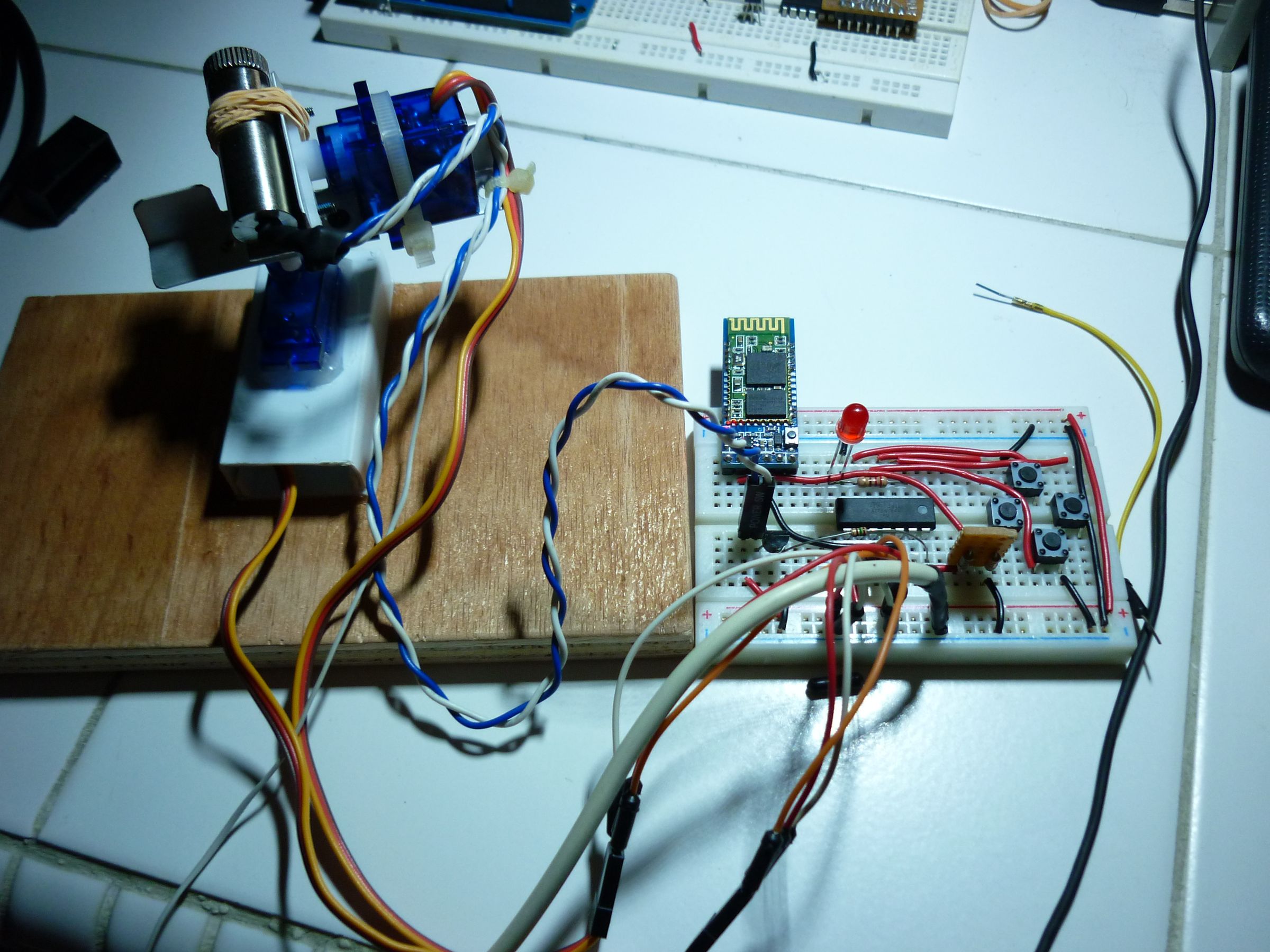 Rechargeable Bluetooth Pan and Tilt Laser Controller : 7 Steps (with ...