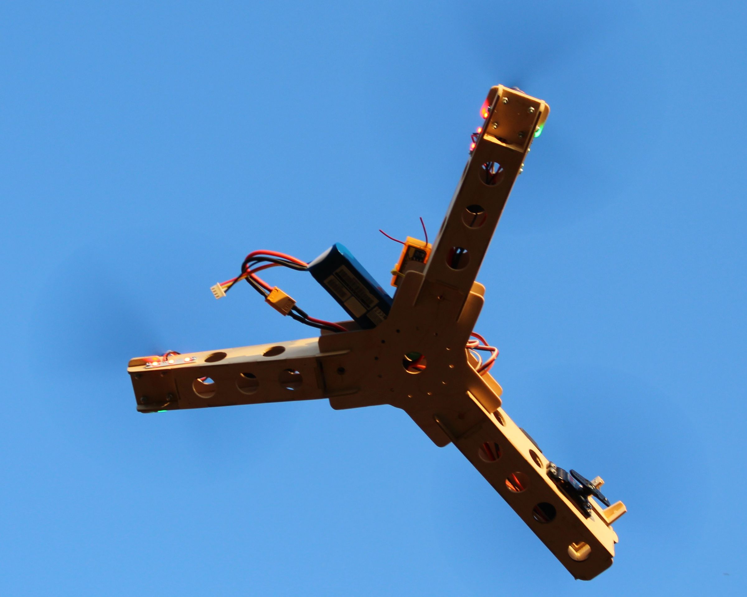 Simple Plywood Tricopter. : 6 Steps (with Pictures) - Instructables