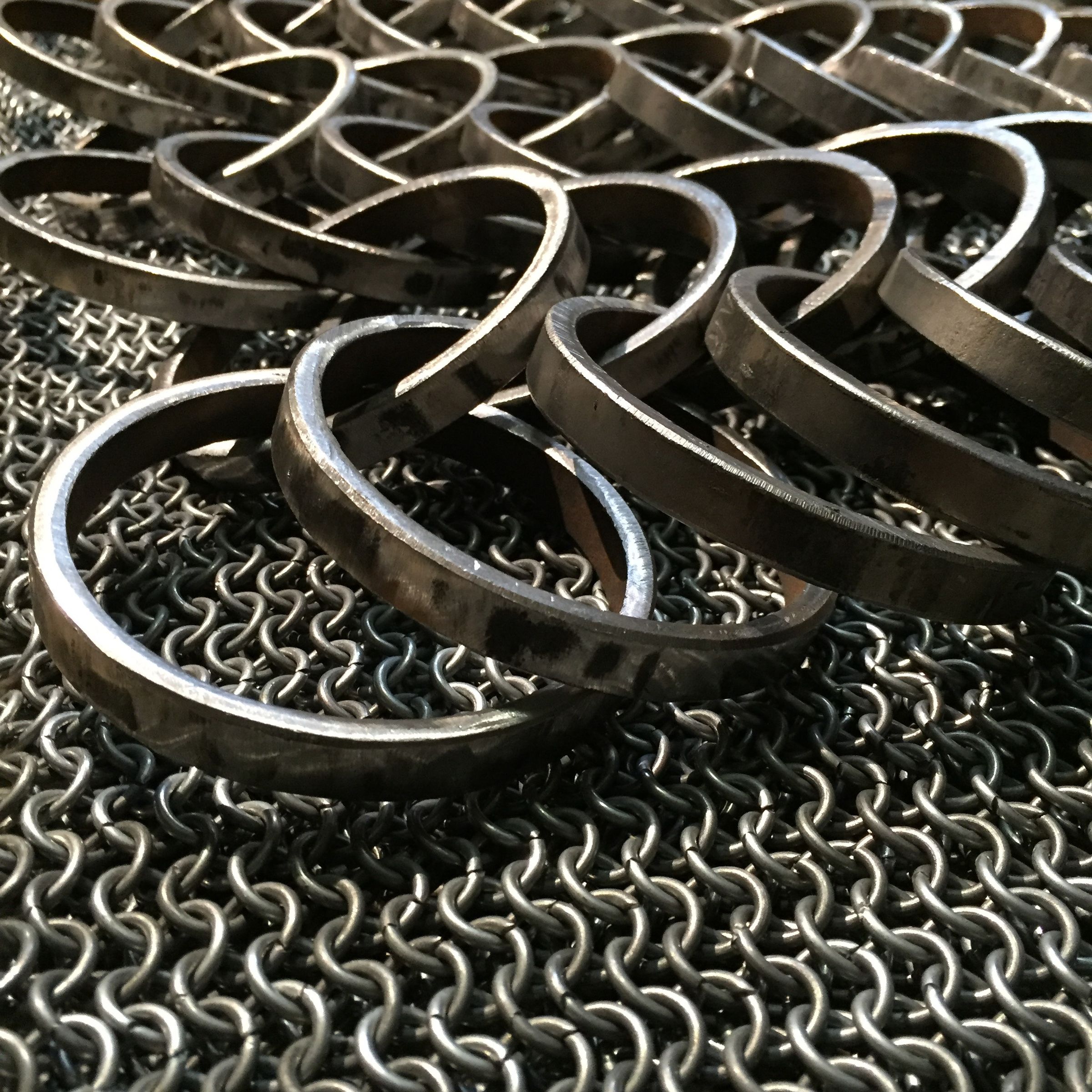 Giant Chainmaille : 14 Steps (with Pictures) - Instructables