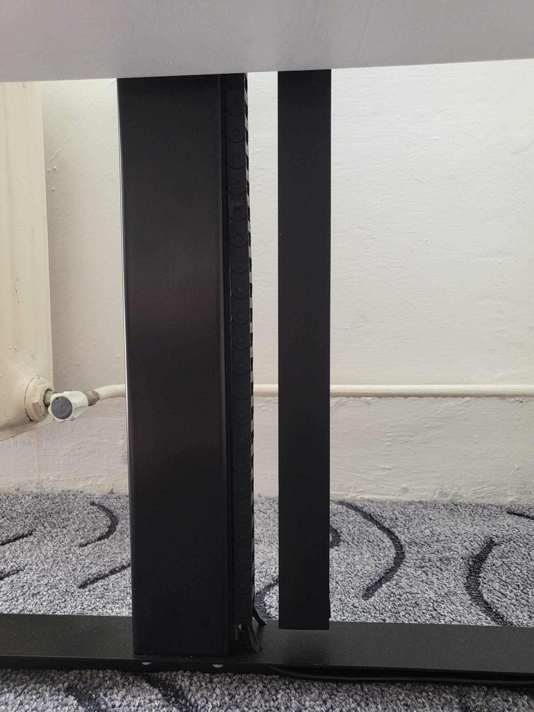 Super Clean Standing Desk : 5 Steps (with Pictures) - Instructables