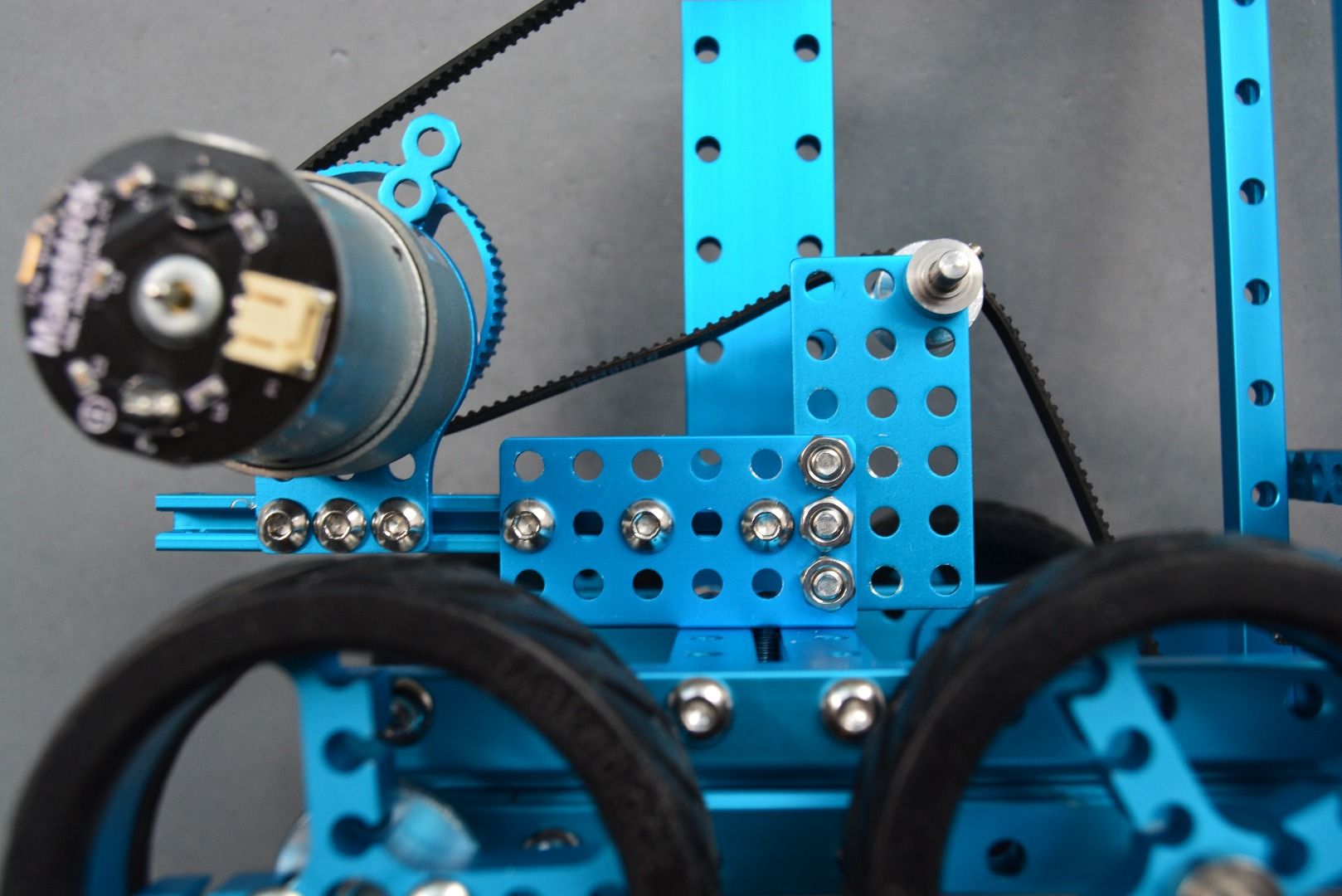 How to Make a Forklift With Makeblock : 14 Steps (with Pictures ...