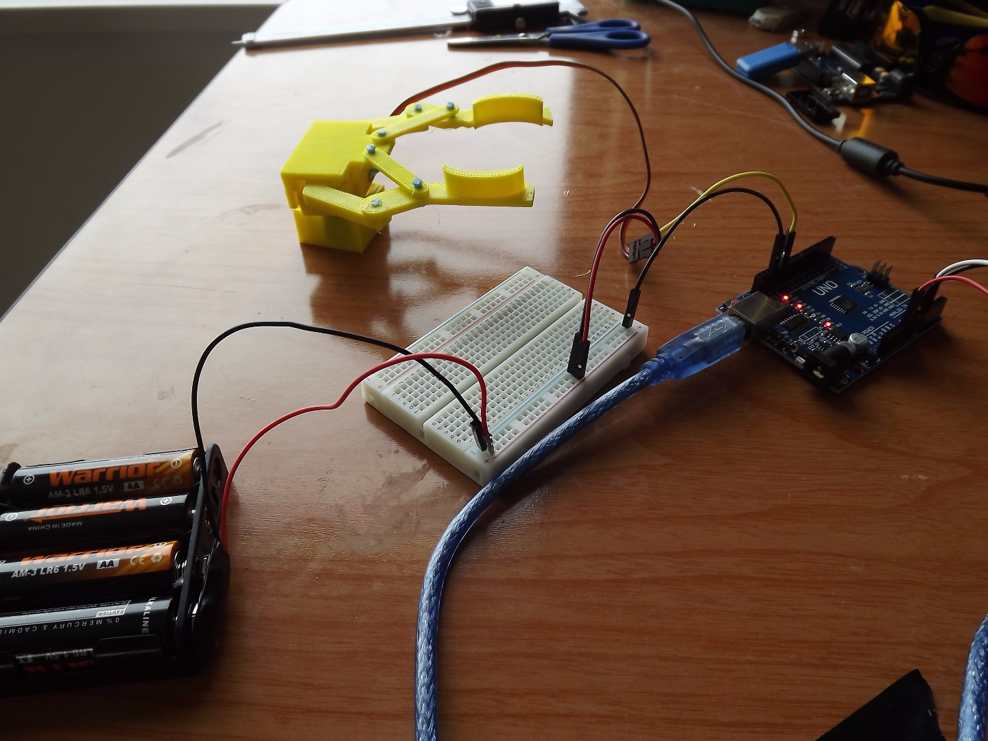 The Claw: a 3D Printed Robotic Claw : 7 Steps (with Pictures ...