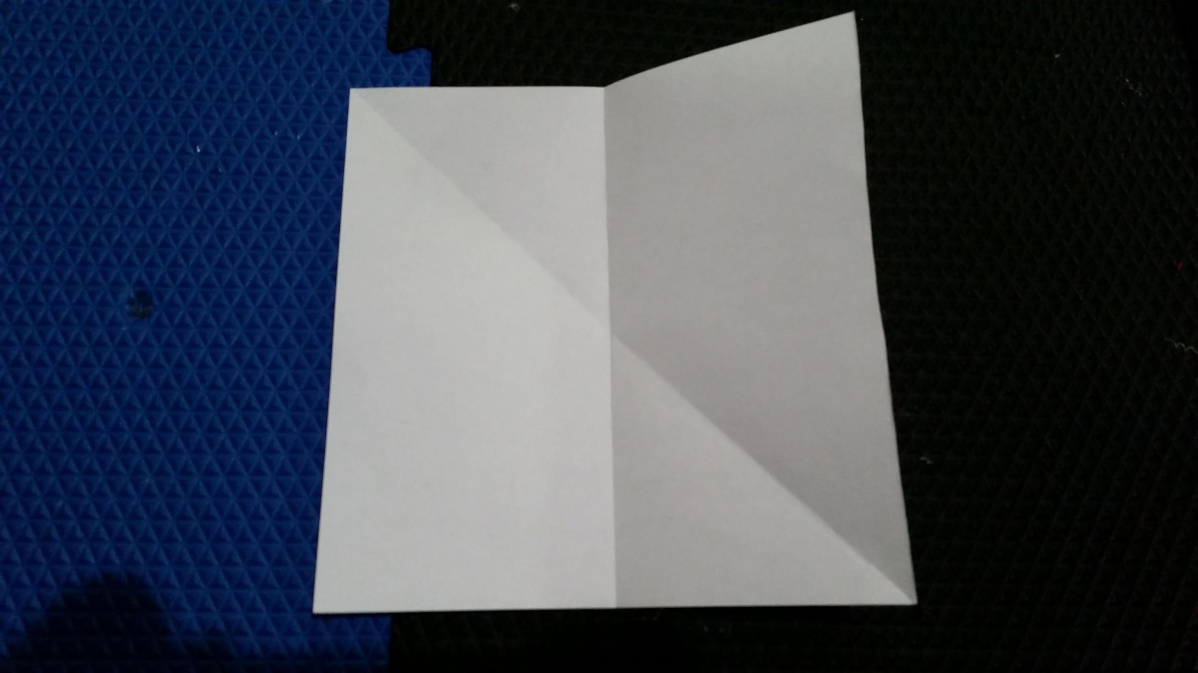 How to Make a Paper Worm Slinky : 5 Steps - Instructables