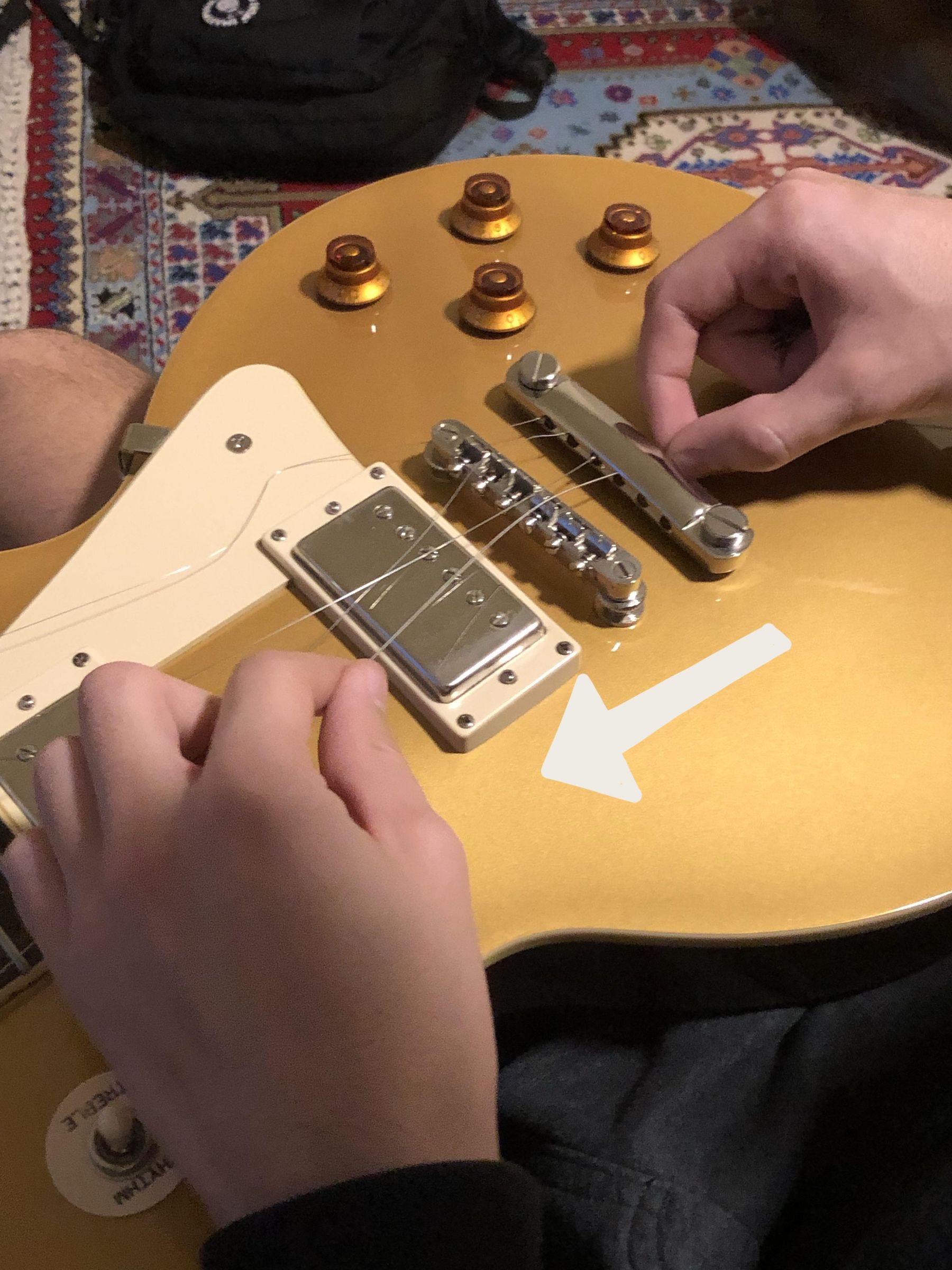 How to Restring a Guitar : 6 Steps - Instructables