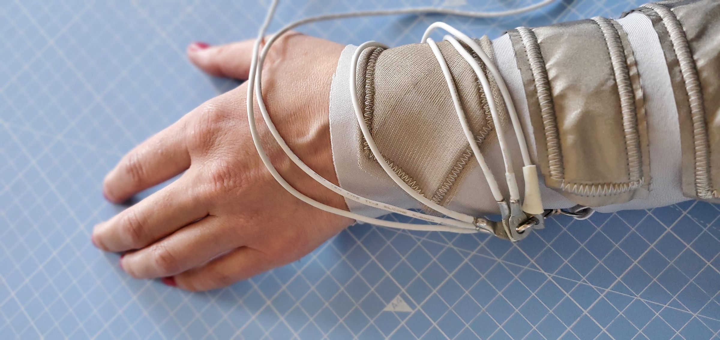 Touch Me! Open Universal Input Sleeve {OUIS} : 12 Steps (with Pictures ...